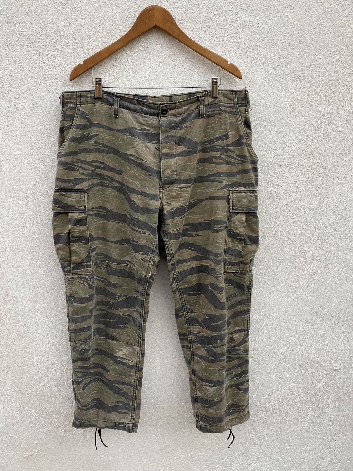 Vintage Vintage 80s Tiger Stripe camouflage US Army Trousers pants ...
