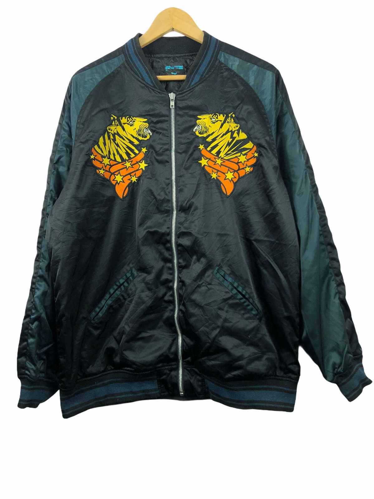 Sukajan Souvenir Jacket VINTAGE HEAD QUARTERS TIGER SUKAJAN LARGE JAPAN ...