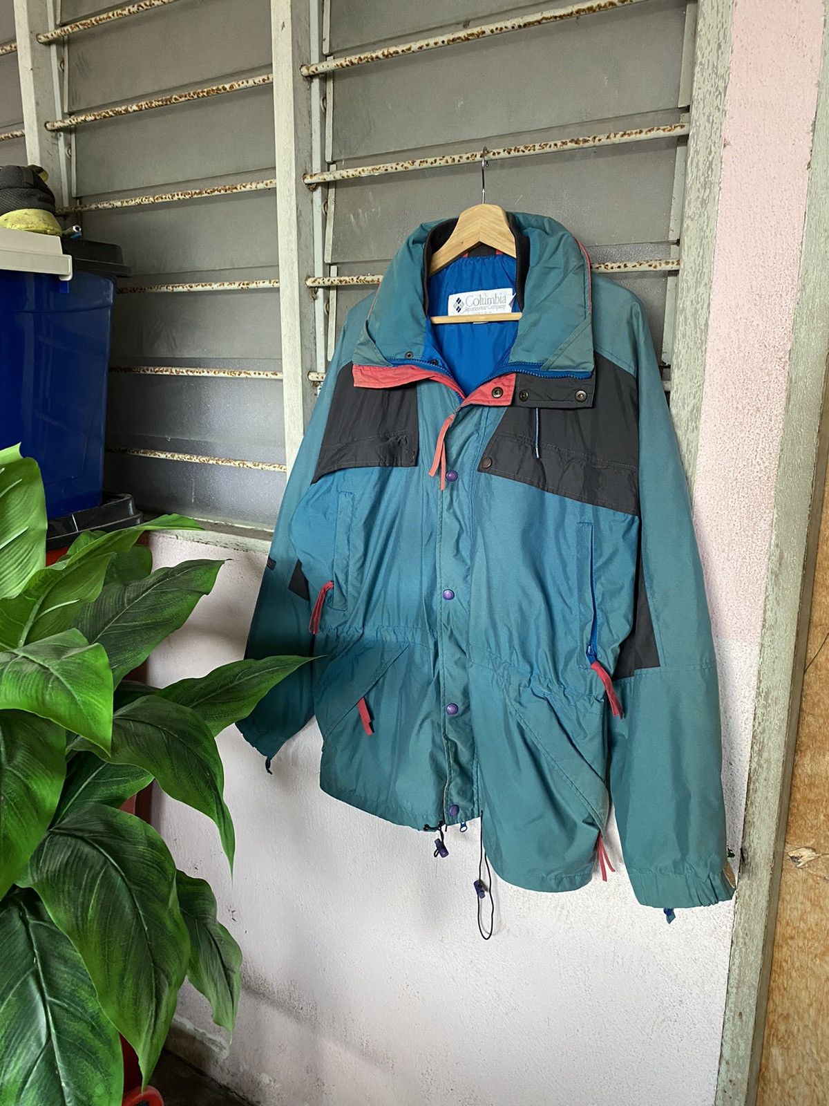 Columbia ⚡️Steals⚡️ Vintage Columbia Multicolor Windbreaker | Grailed