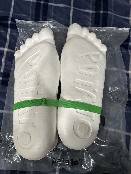 Crocs Crocs Imran Potato Caveman White Size Large (12-14) men’s | Grailed