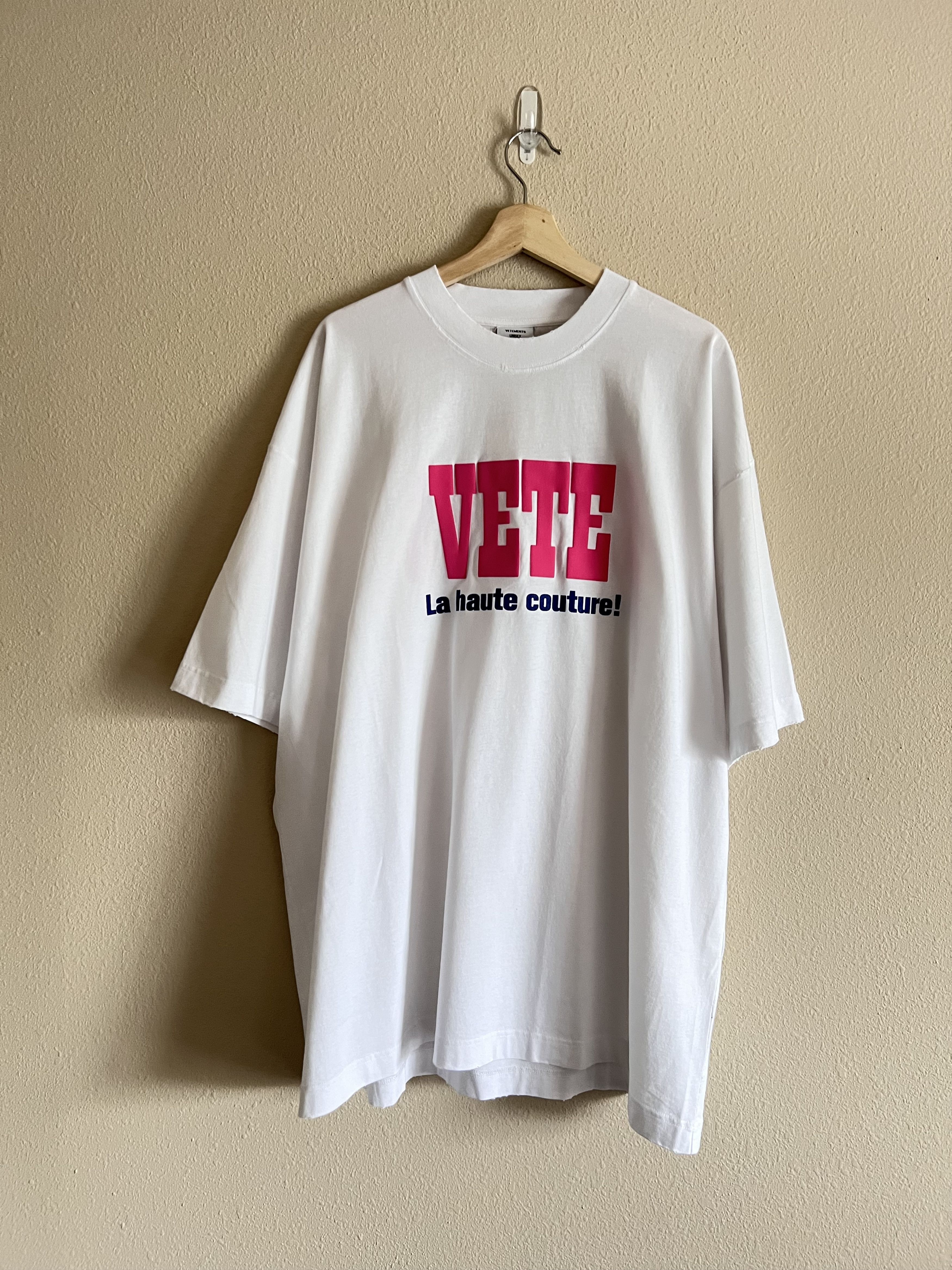 Vetements VETEMENTS Le Haute Couture Logo Tee in White | Grailed