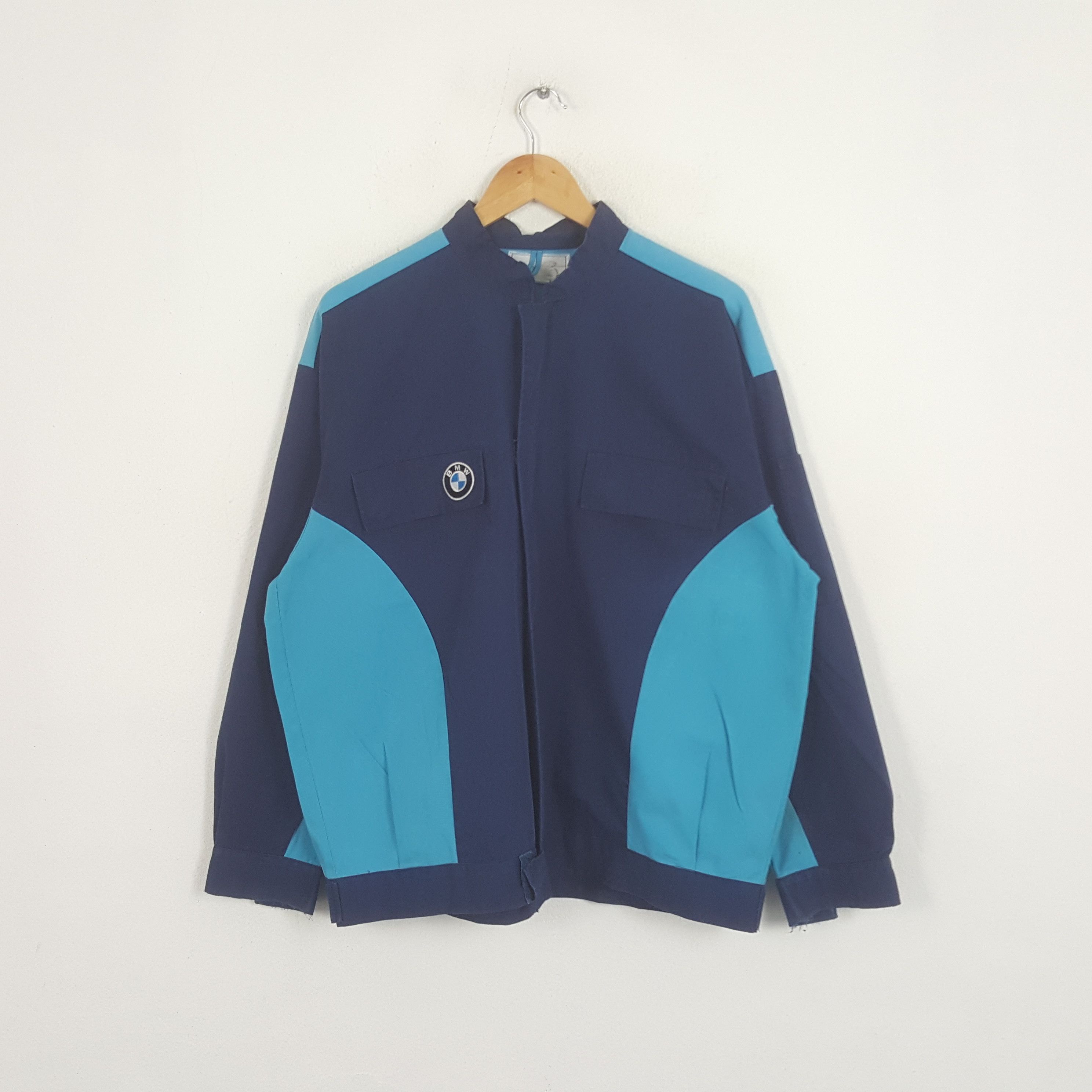 Bmw × Racing × Vintage Vintage BMW Motorsports Racing Team Uniform ...