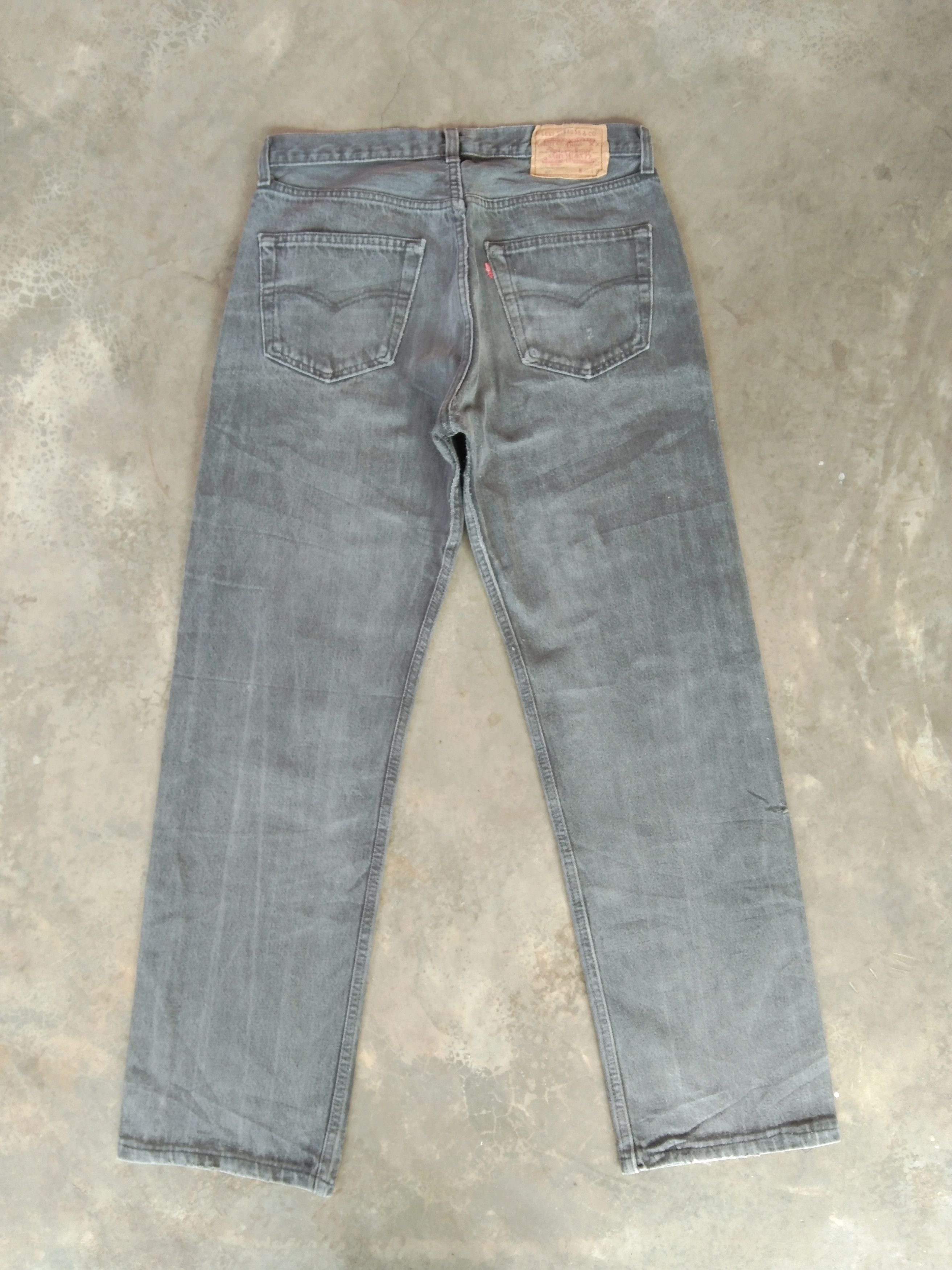 Vintage 90s Vintage Levi's 501 Made In USA Distressed Jeans 32x31 | Grailed