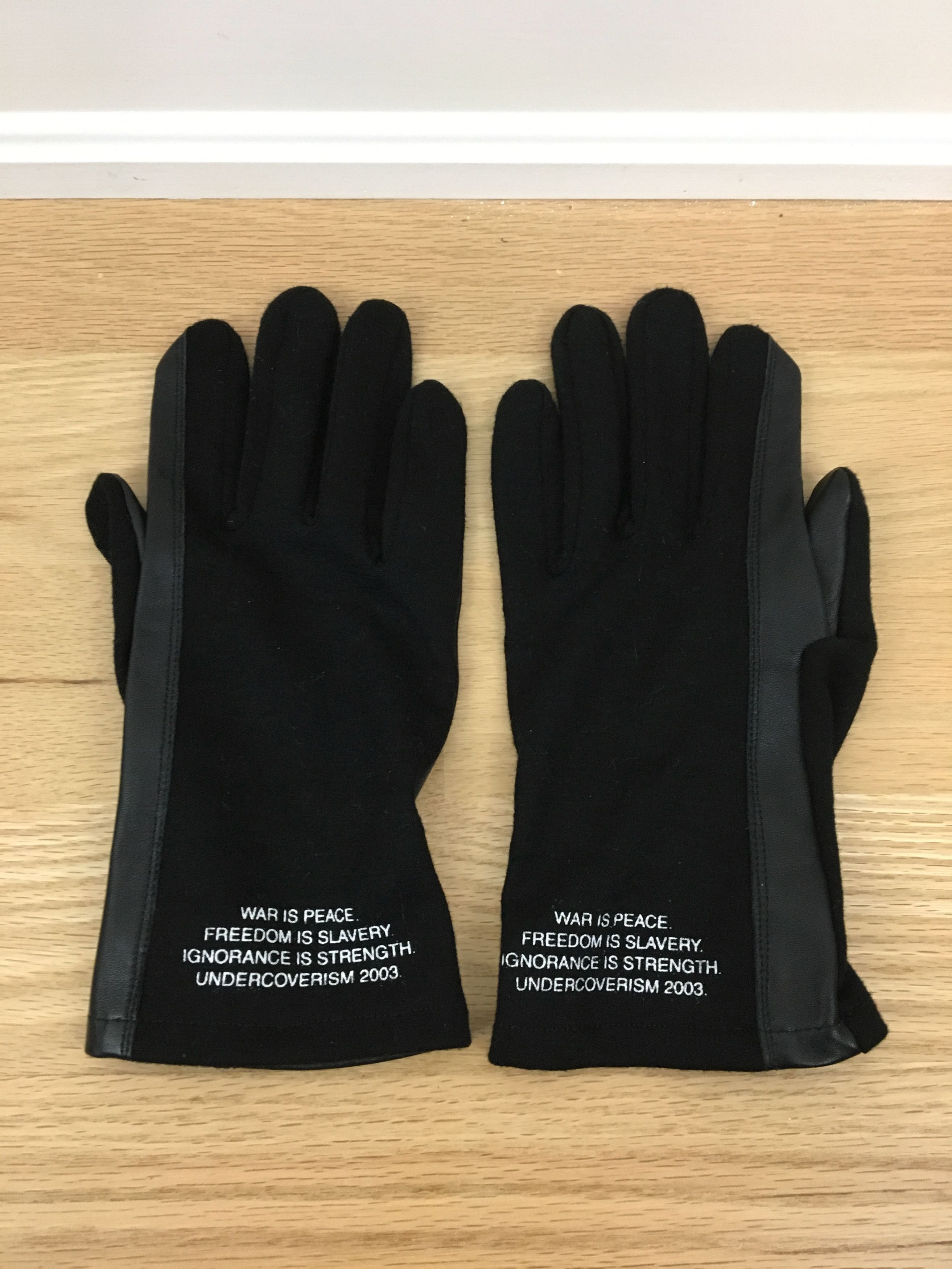 Undercover AW03 Paper Doll War Is Peace Gloves | Grailed