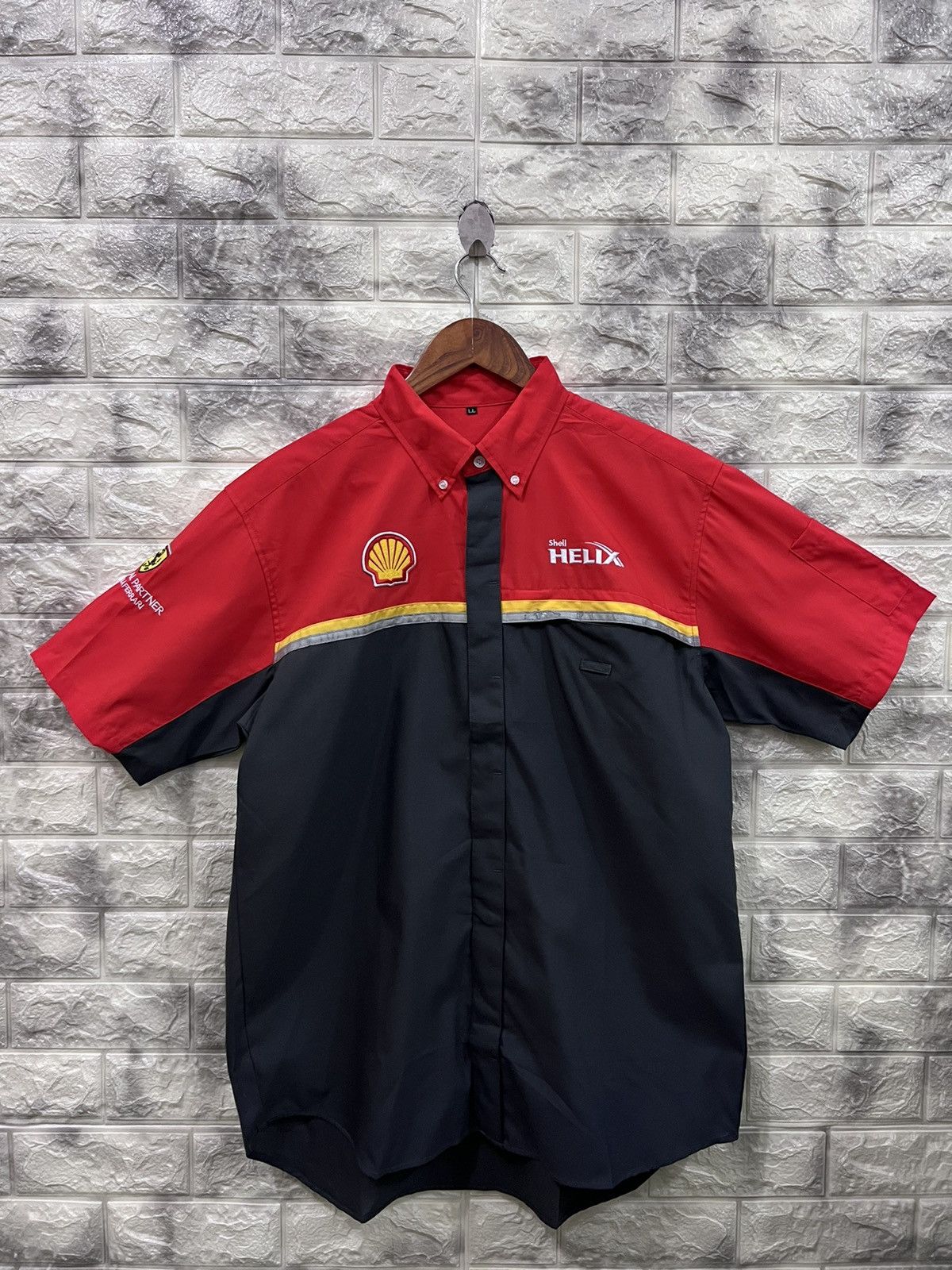 Vintage Vintage Shell Helix x Ferrari Worker Shirt | Grailed