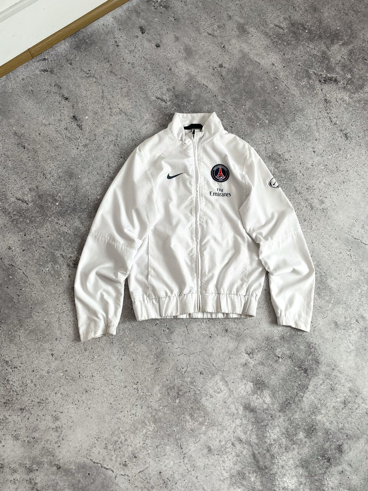 Nike Vintage Nike PSG Paris Saint Germain Windbreaker | Grailed