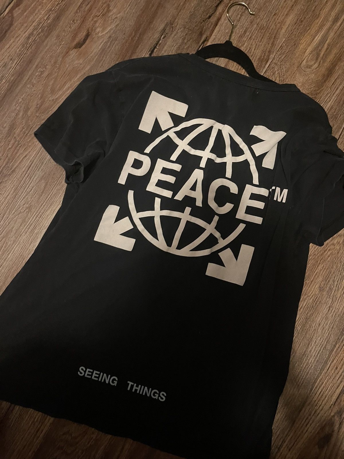 Off-White Off White Off-White Peace Seeing Things Exclusive Arrows ...