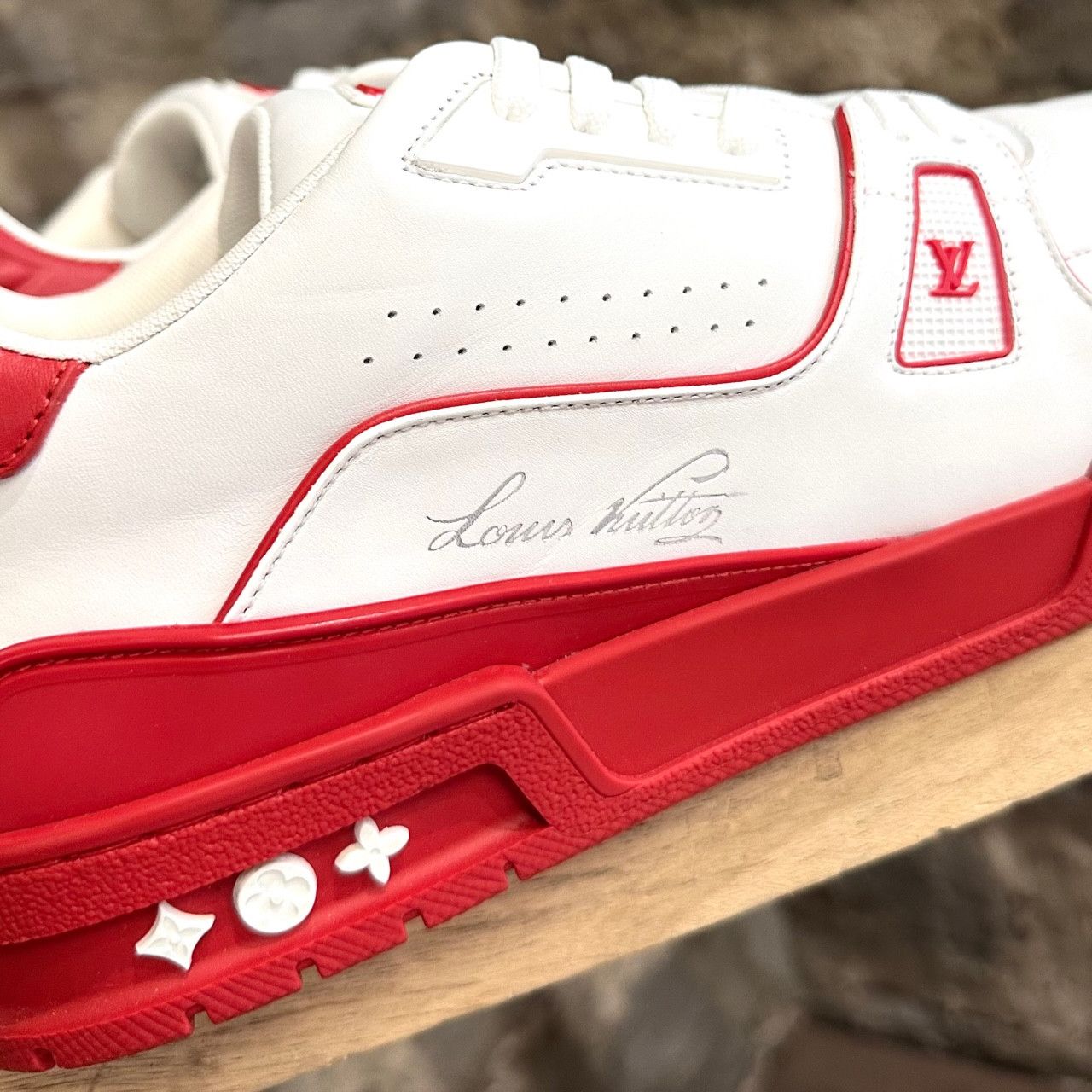 Louis Vuitton × Virgil Abloh Louis Vuitton Virgil Abloh Red Signature ...