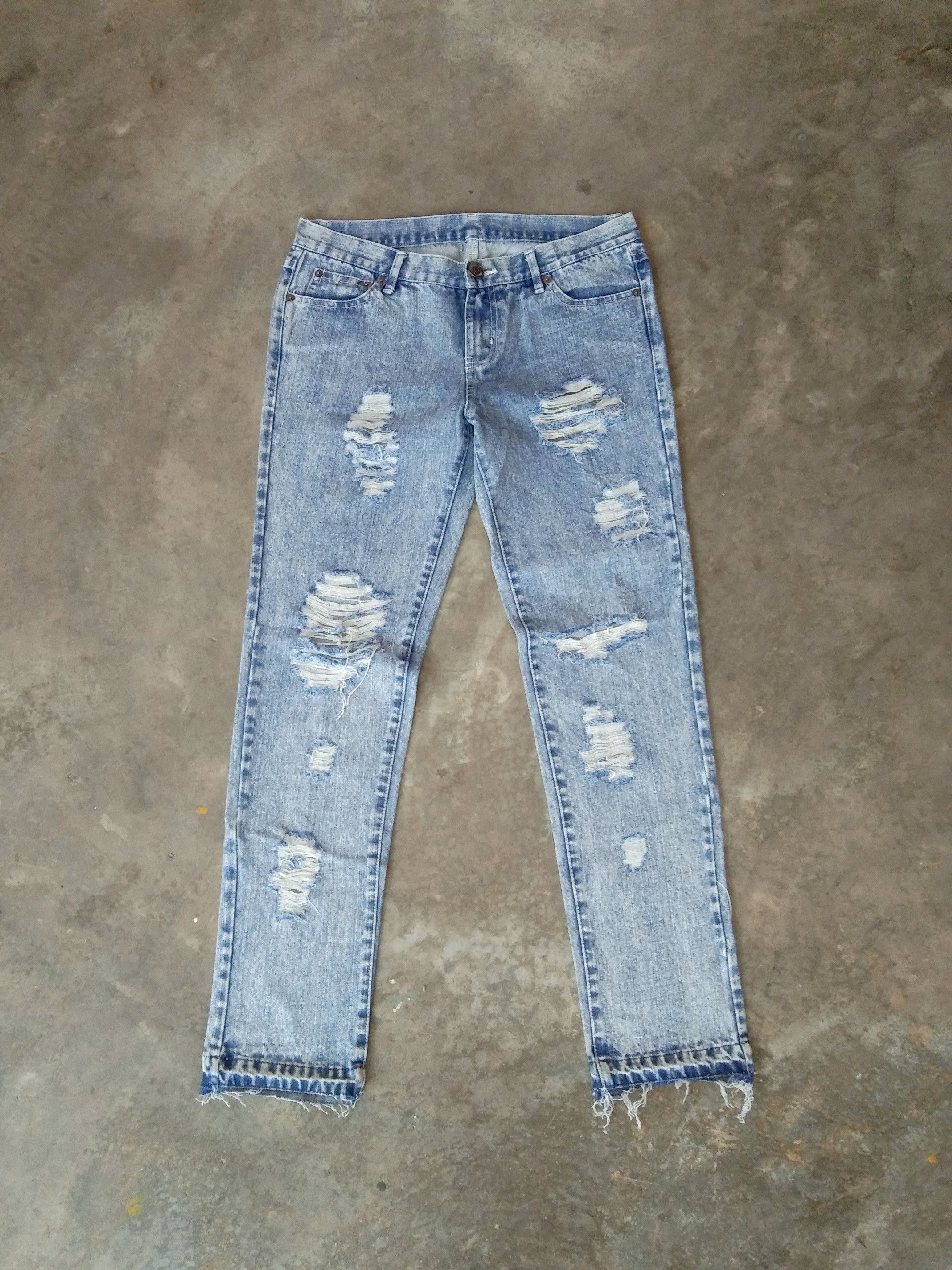 Jean × Streetwear × Vintage Thrashed Distressed Jeans 30x29 | Grailed
