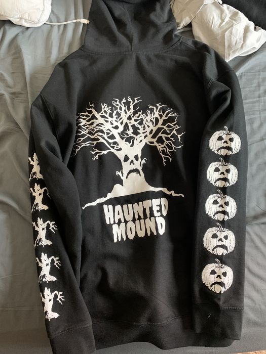 Haunted Mound Black / white print SEMATARY SKELLINGTONS hoodie Size L ...