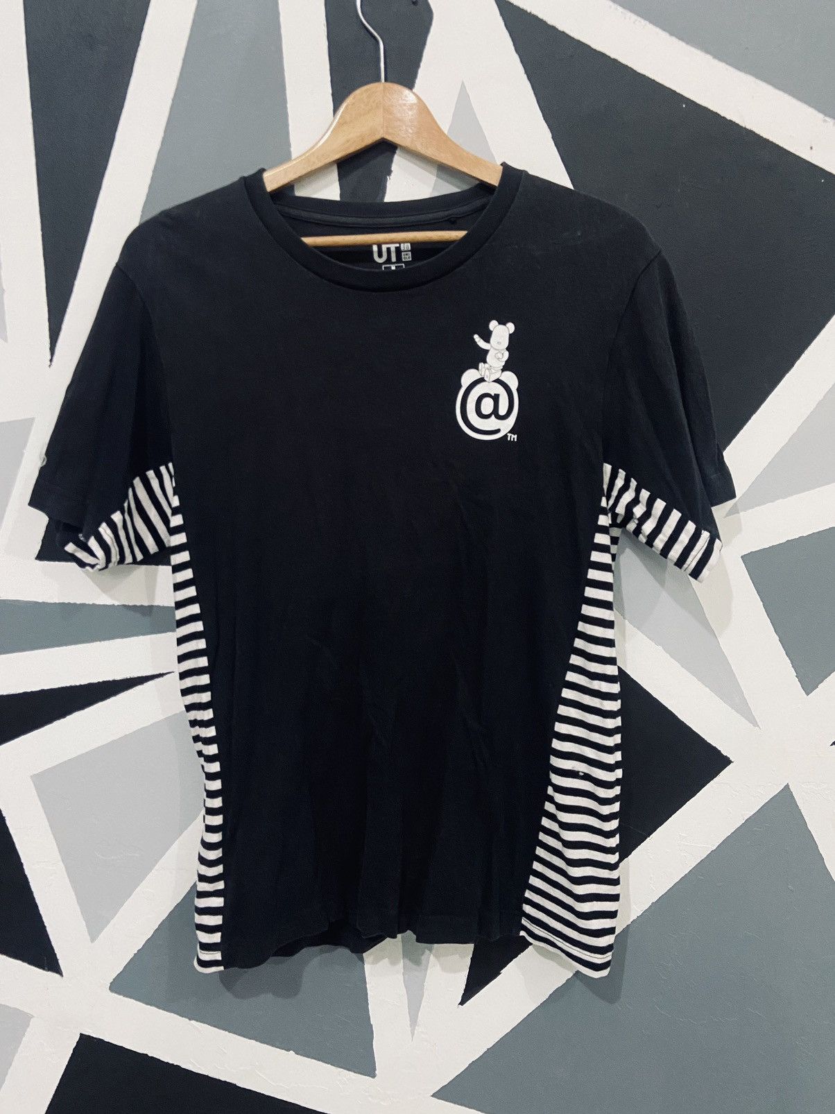 Medicom Toy × Uniqlo Bearbrick Medicom Toy X Uniqlo Tee | Grailed