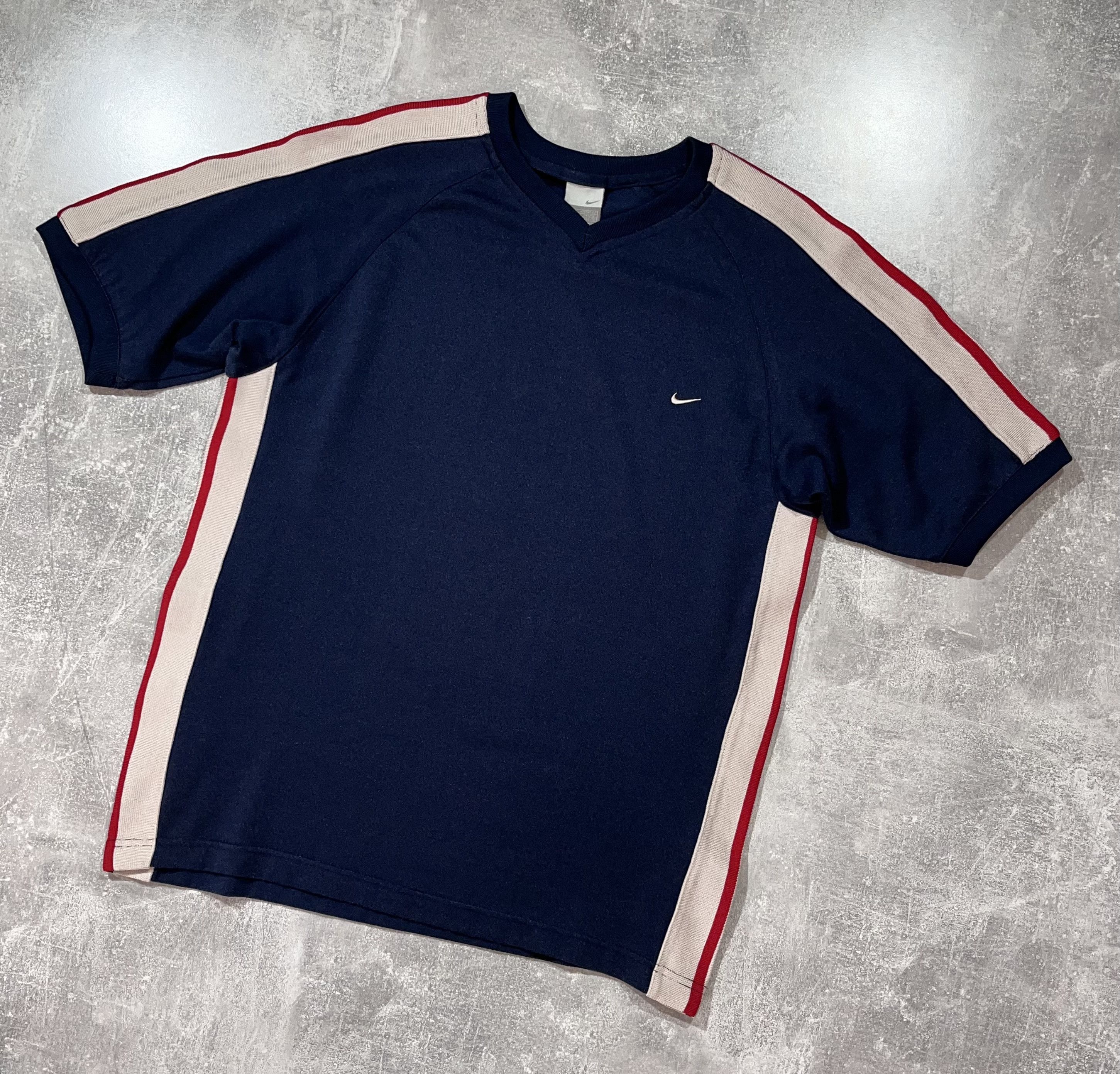 Nike Rare Vintage Nike Swoosh Y2k style | Grailed