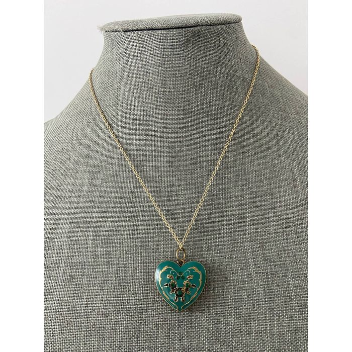 Vintage Elegant Jade Green Heart Locket with Gold Tone Turtle Design ...