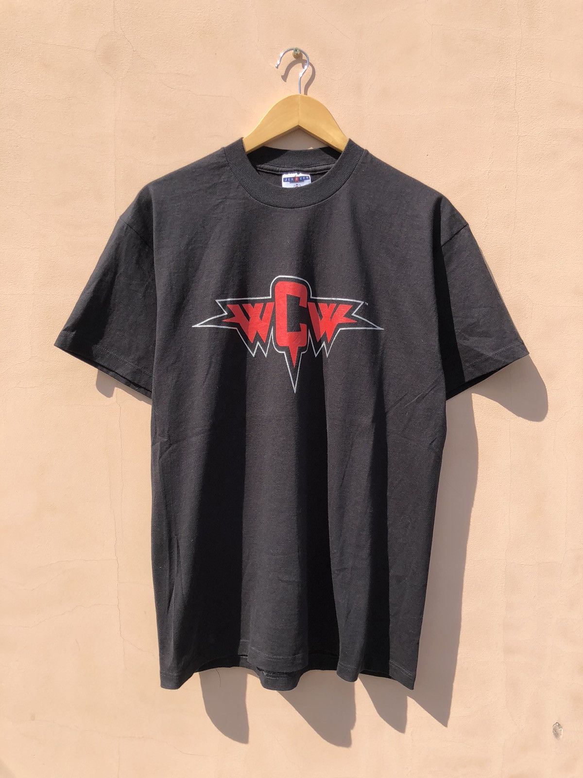 Vintage × Wcw/Nwo × Wwe Vintage 2001 WCW Black Tee (Stone Cold John ...