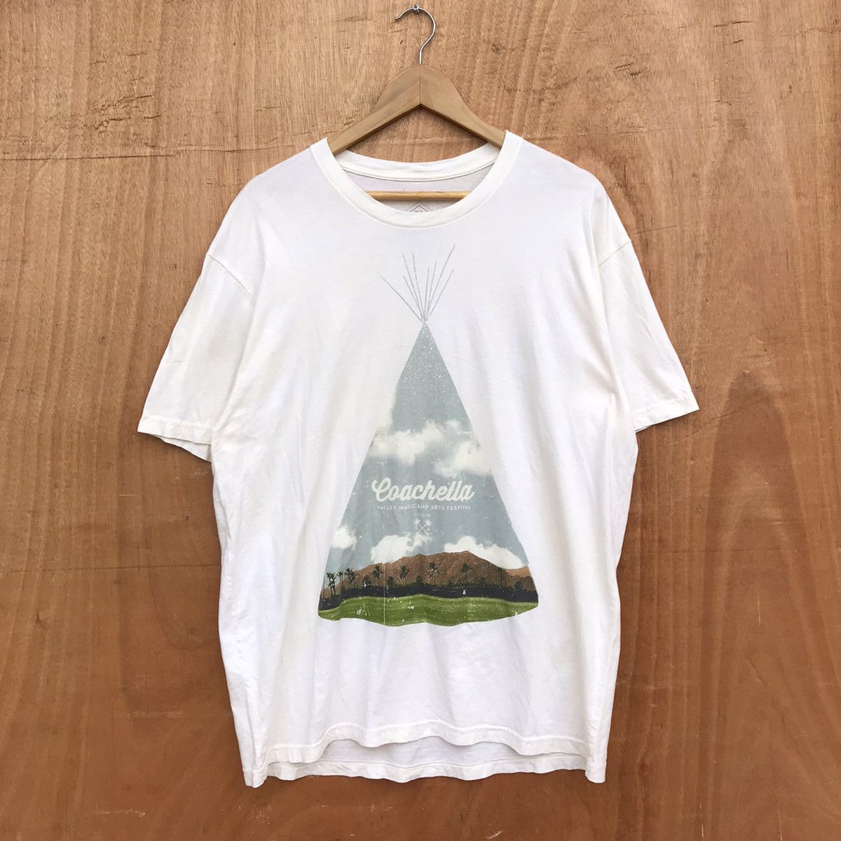 Band Tees Coachella Music Festival 2013 Pyramid Tshirt | Grailed
