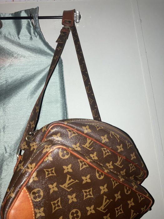 Louis Vuitton Louie Vutton crossbag | Grailed