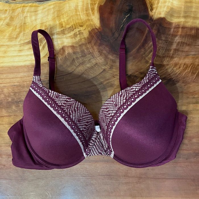 Victoria's Secret Victorias Secret Body Victoria Perfect Shape Bra 38C ...