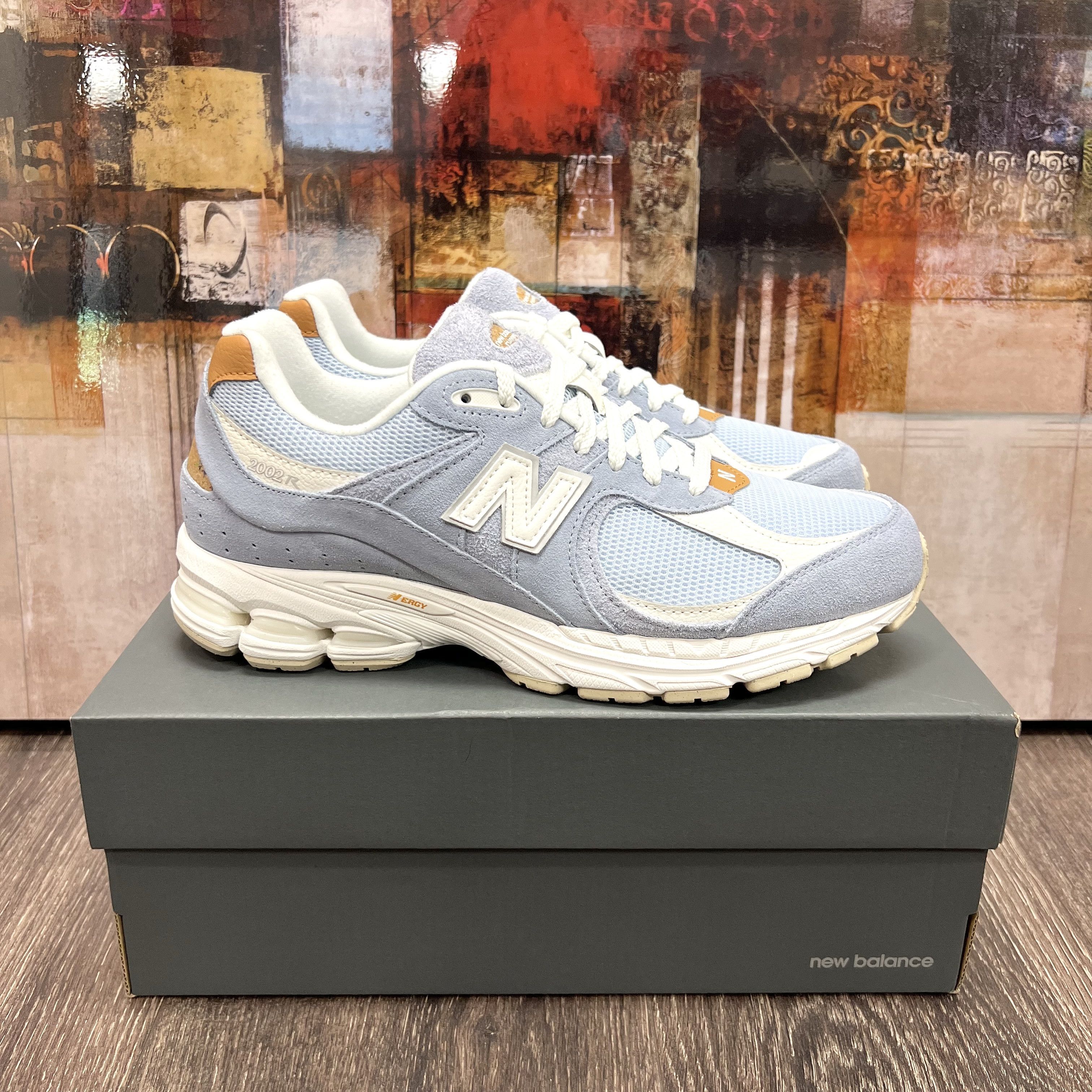 New Balance 2023 New Balance 2002R Cork Pack Wet Blue Angora Soft Grey ...
