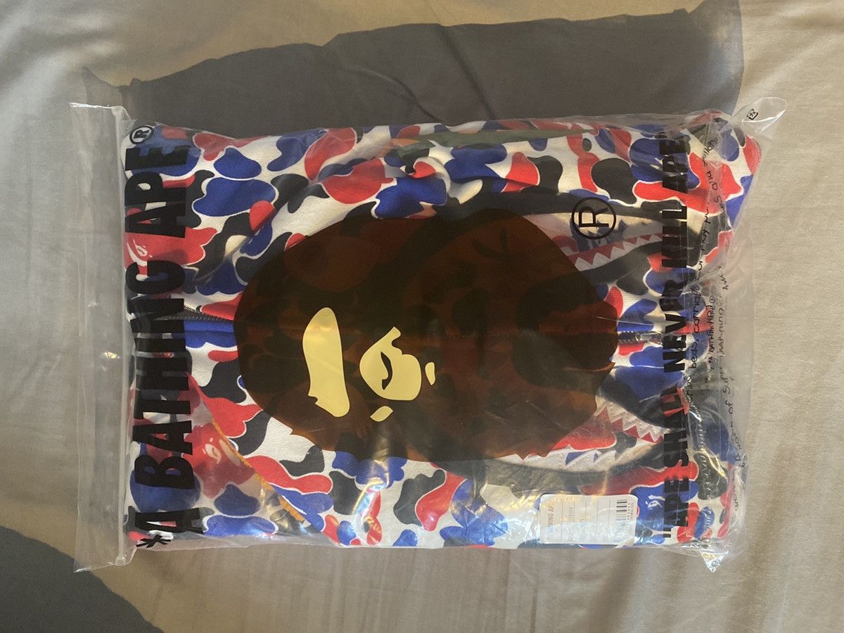 Bape BAPE STORE LONDON CAMO SHARK FULL ZIP HOODIE | Grailed