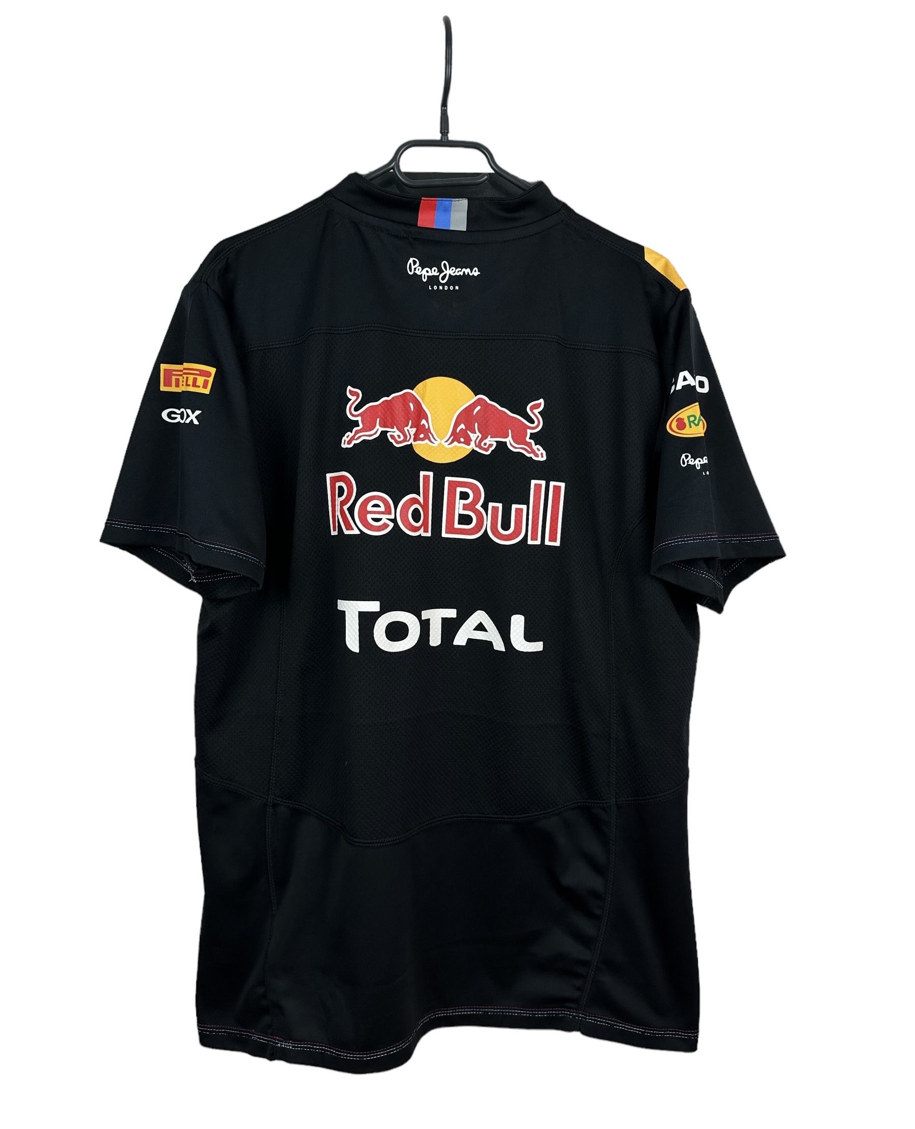 Red Bull × Streetwear Red Bull Racing Shirt Jersey Pirelli Ferrari ...