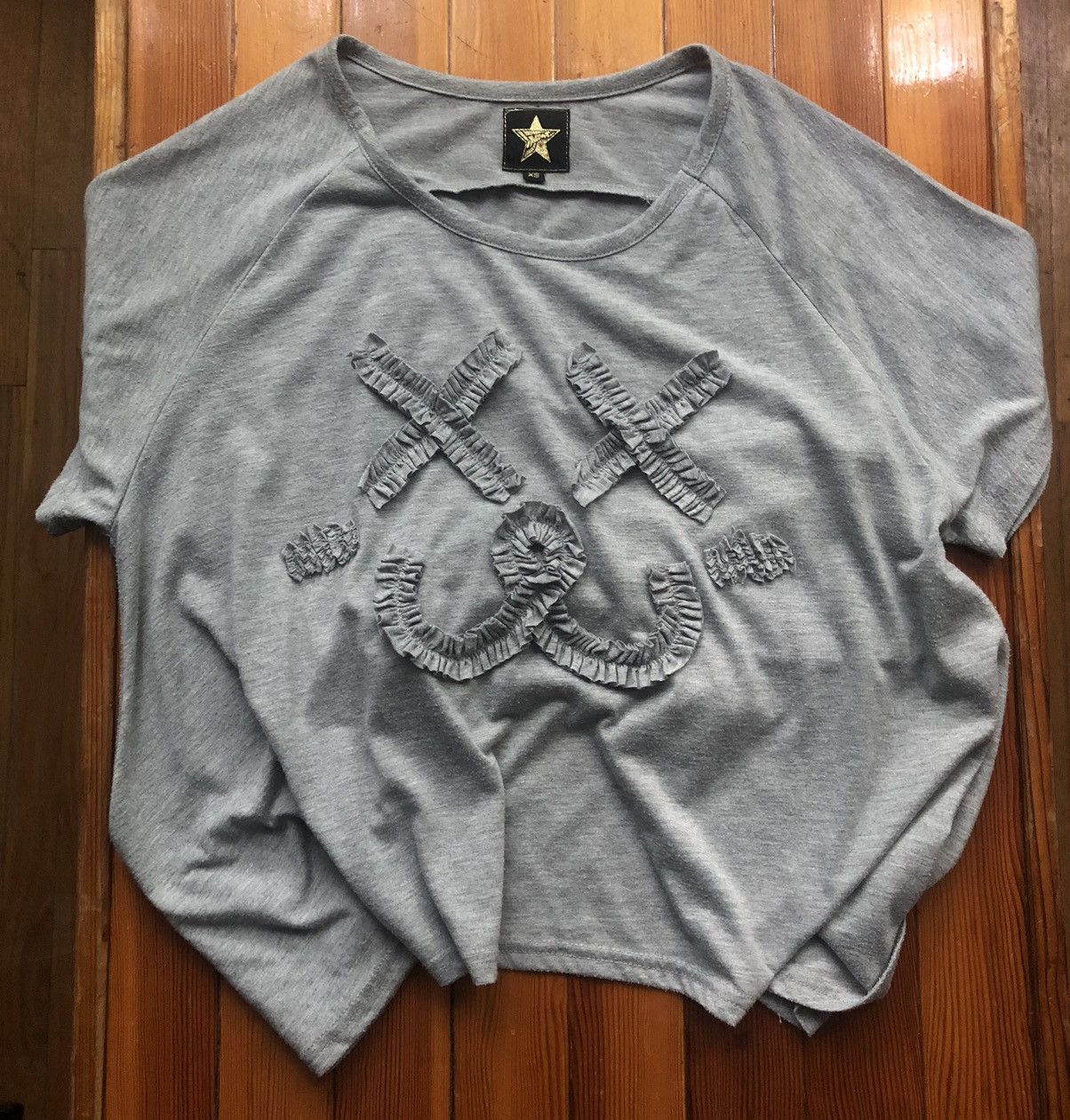 20471120 HYOMA Ruffle Face Slub Tee | Grailed