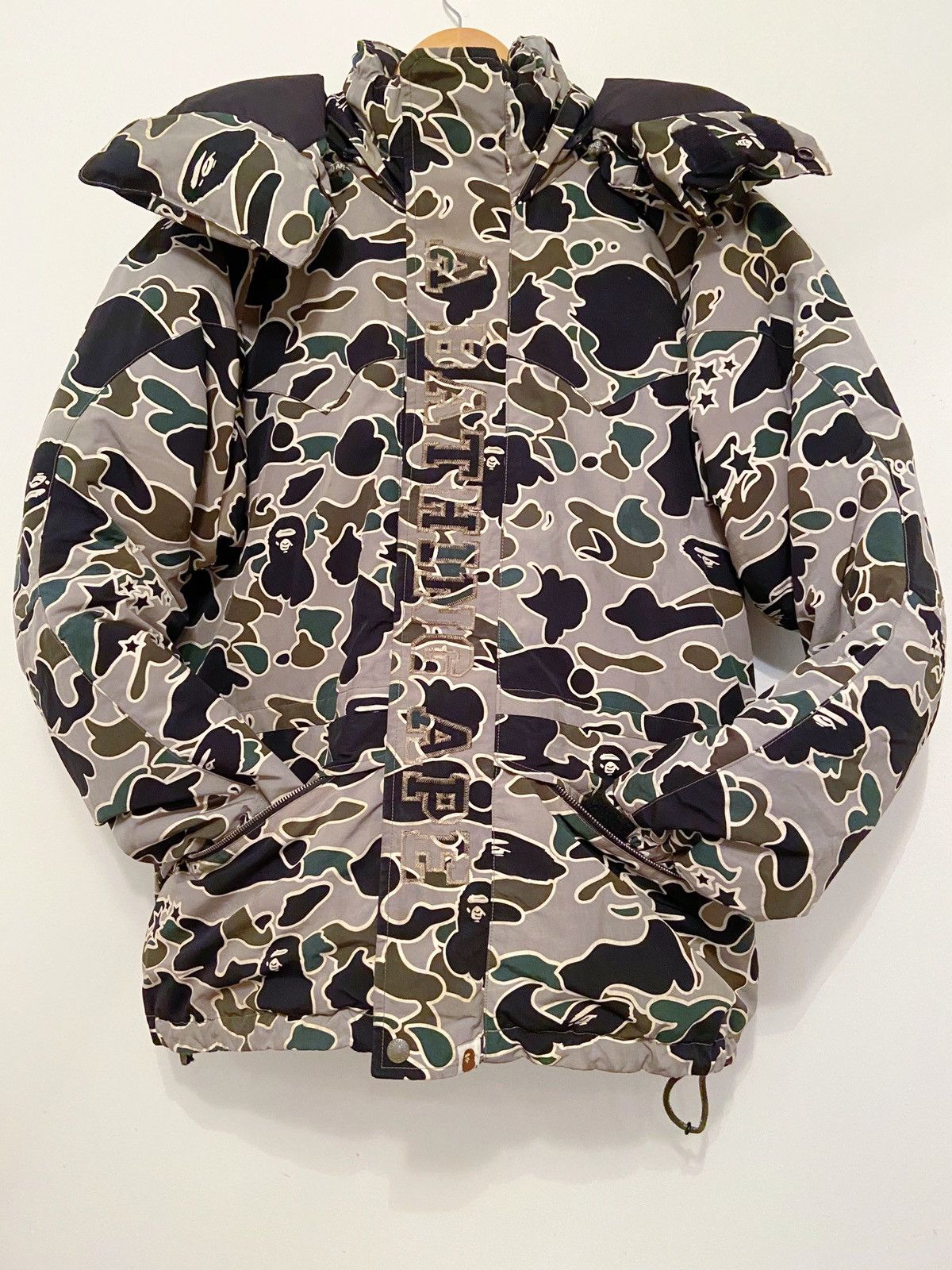 Bape × Vintage Star Camo Down Puffer Jacket | Grailed