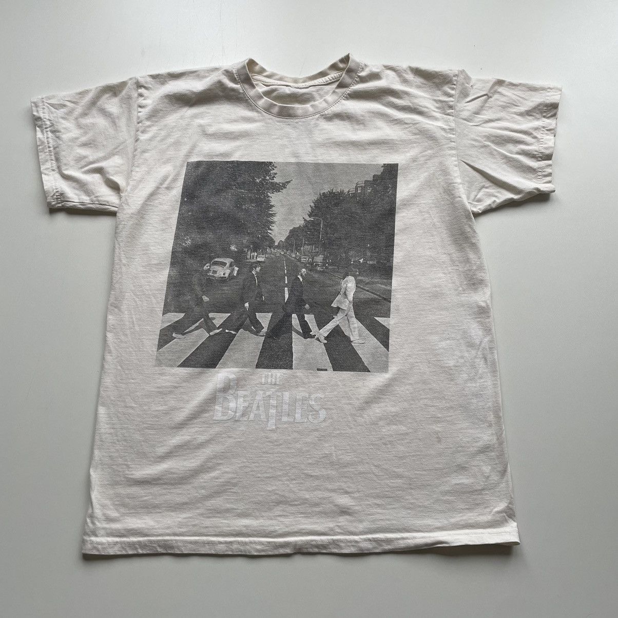 Band Tees × Streetwear × Vintage Vintage Y2K The Beatles Abbey Road Graphic t shirt | Grailed