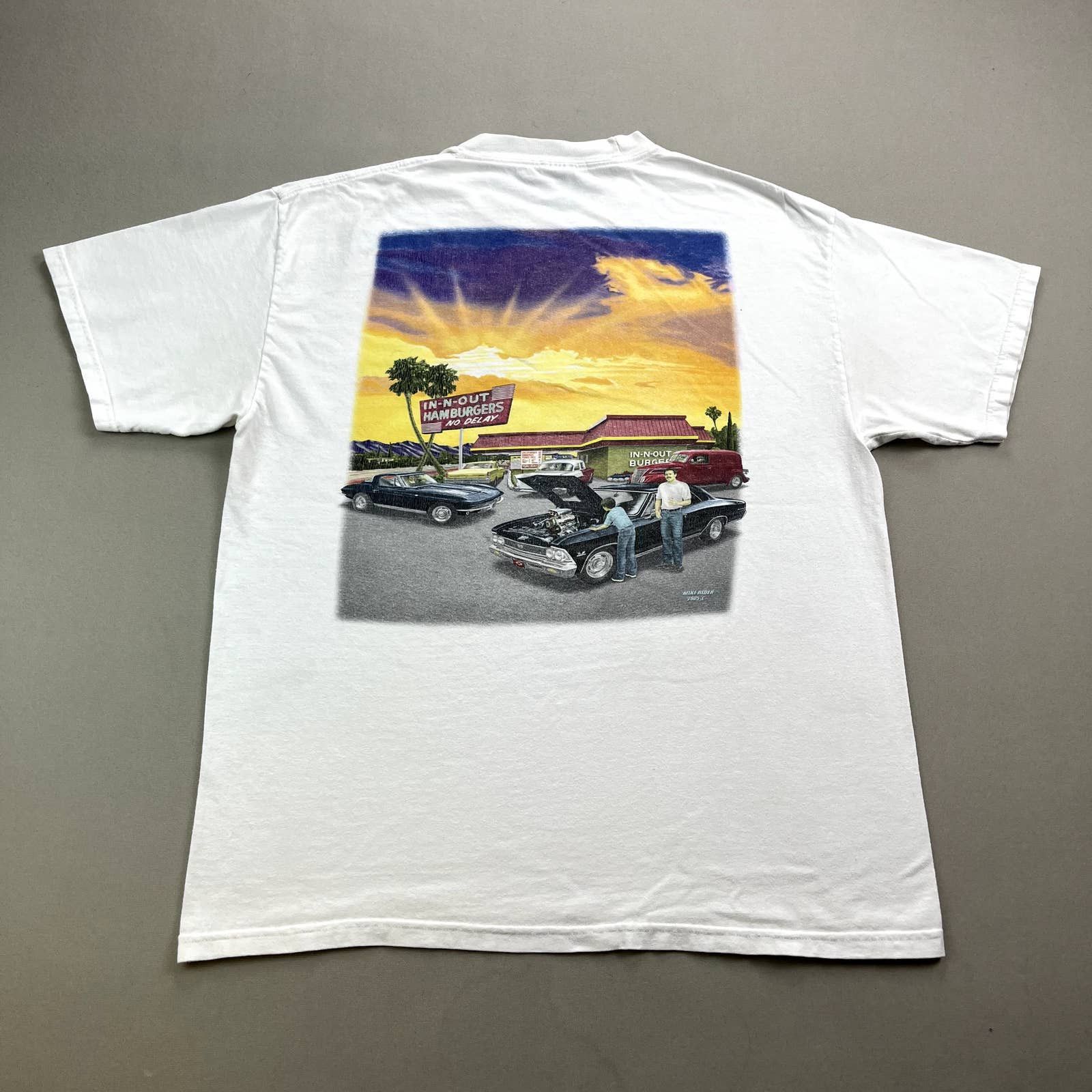 Vintage Vintage In N Out Burger T-Shirt Medium White Drive In Cars ...
