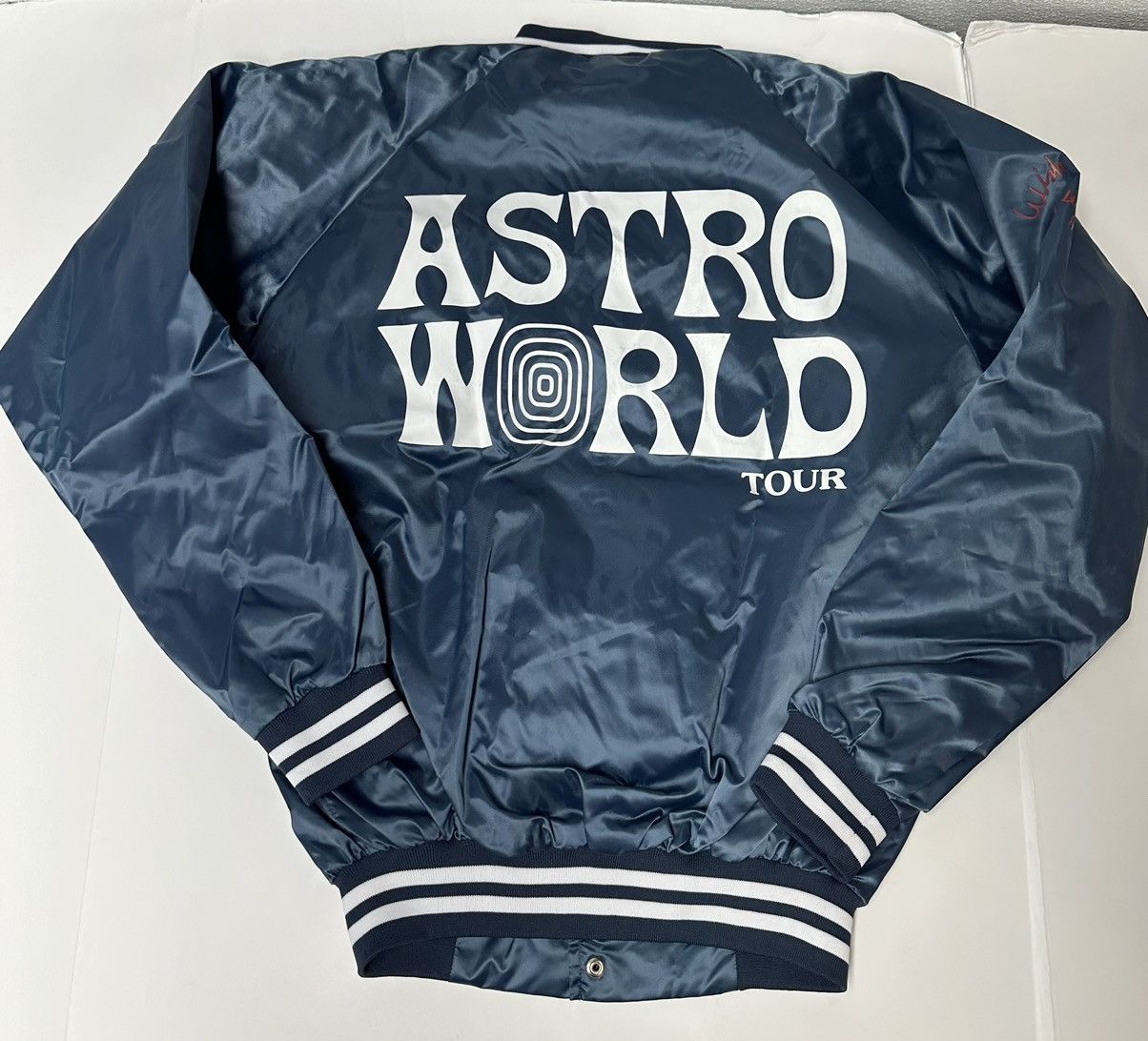 Travis Scott Friends & Family NY Travis Scott Astroworld MSG Jacket ...