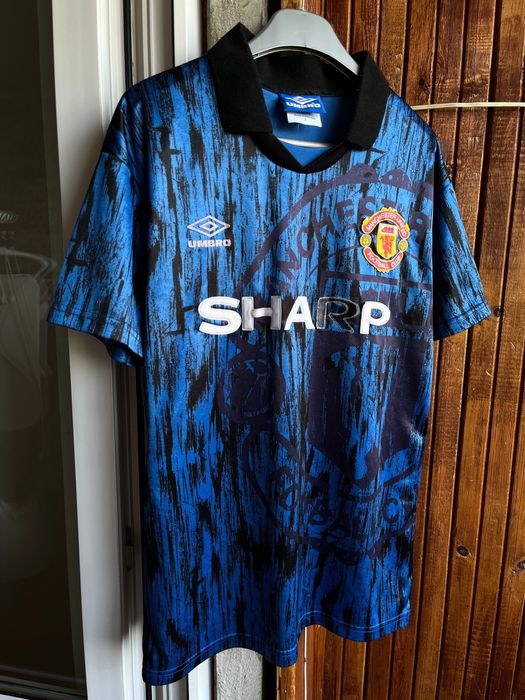 Vintage Vintage Umbro Manchester United Sharp Soccer Jersey | Grailed