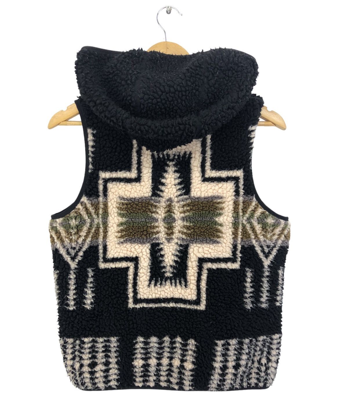 Pendleton Pendleton x Beams Native Fleece Hoodie Vest Jacket | Grailed