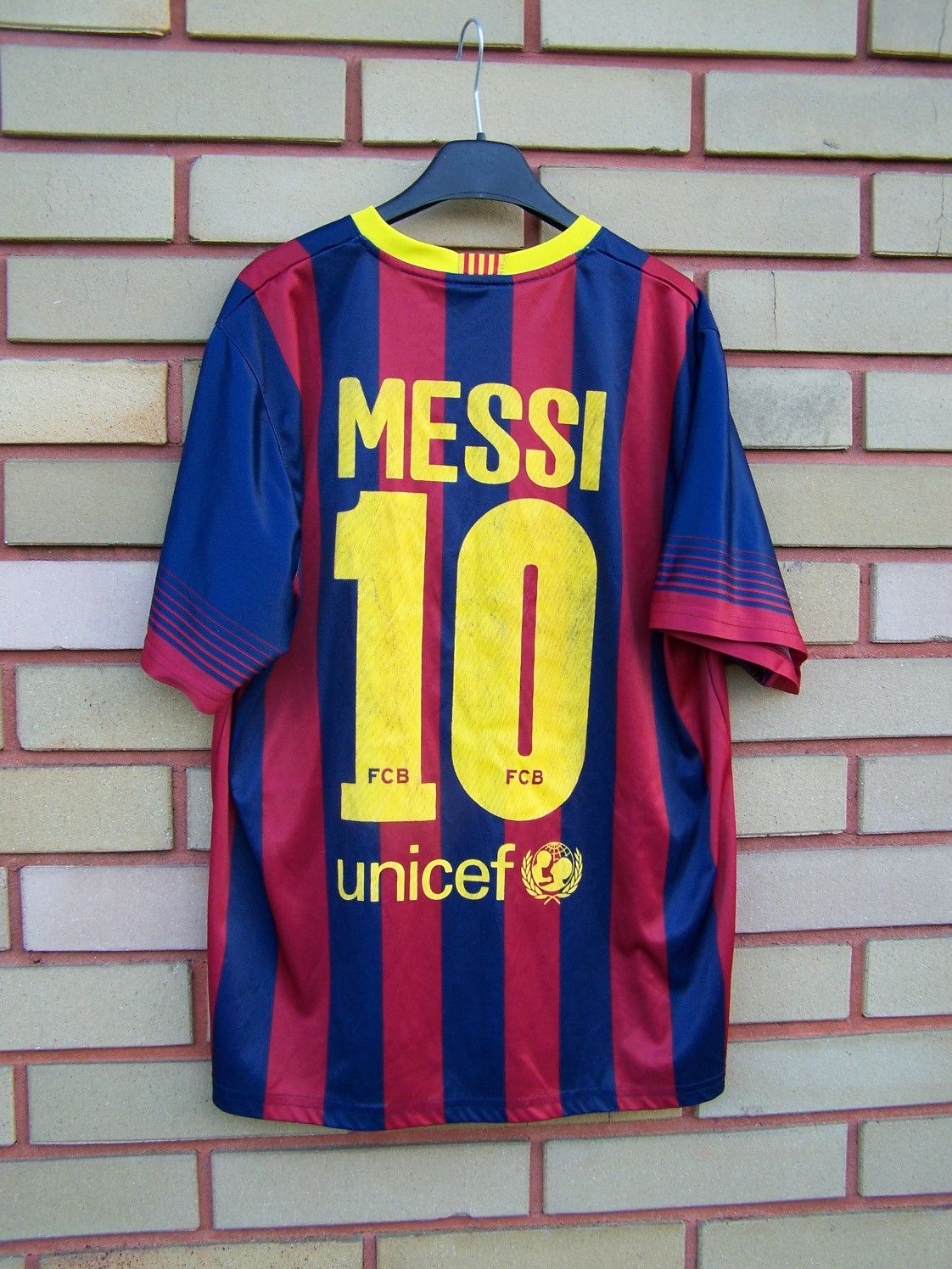 F.C. Barcelona × Soccer Jersey × Streetwear Leo Messi FC Barcelona ...