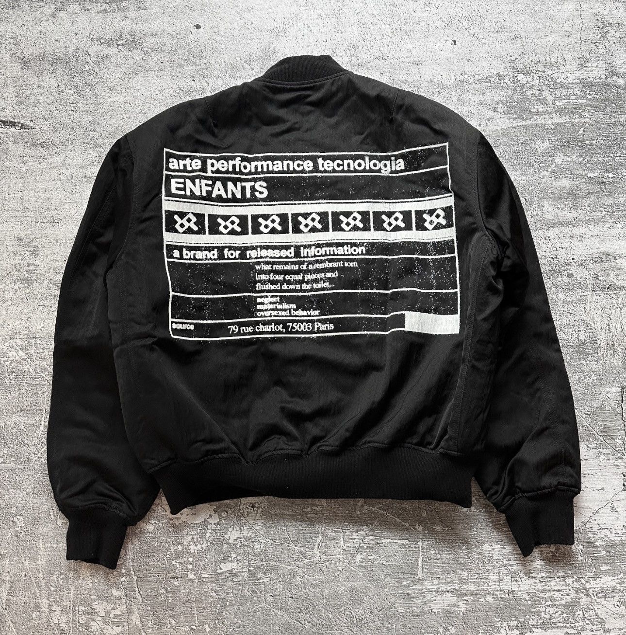 Enfants Riches Deprimes ERD SS22 Arte Performance Tecnologia Bomber ...