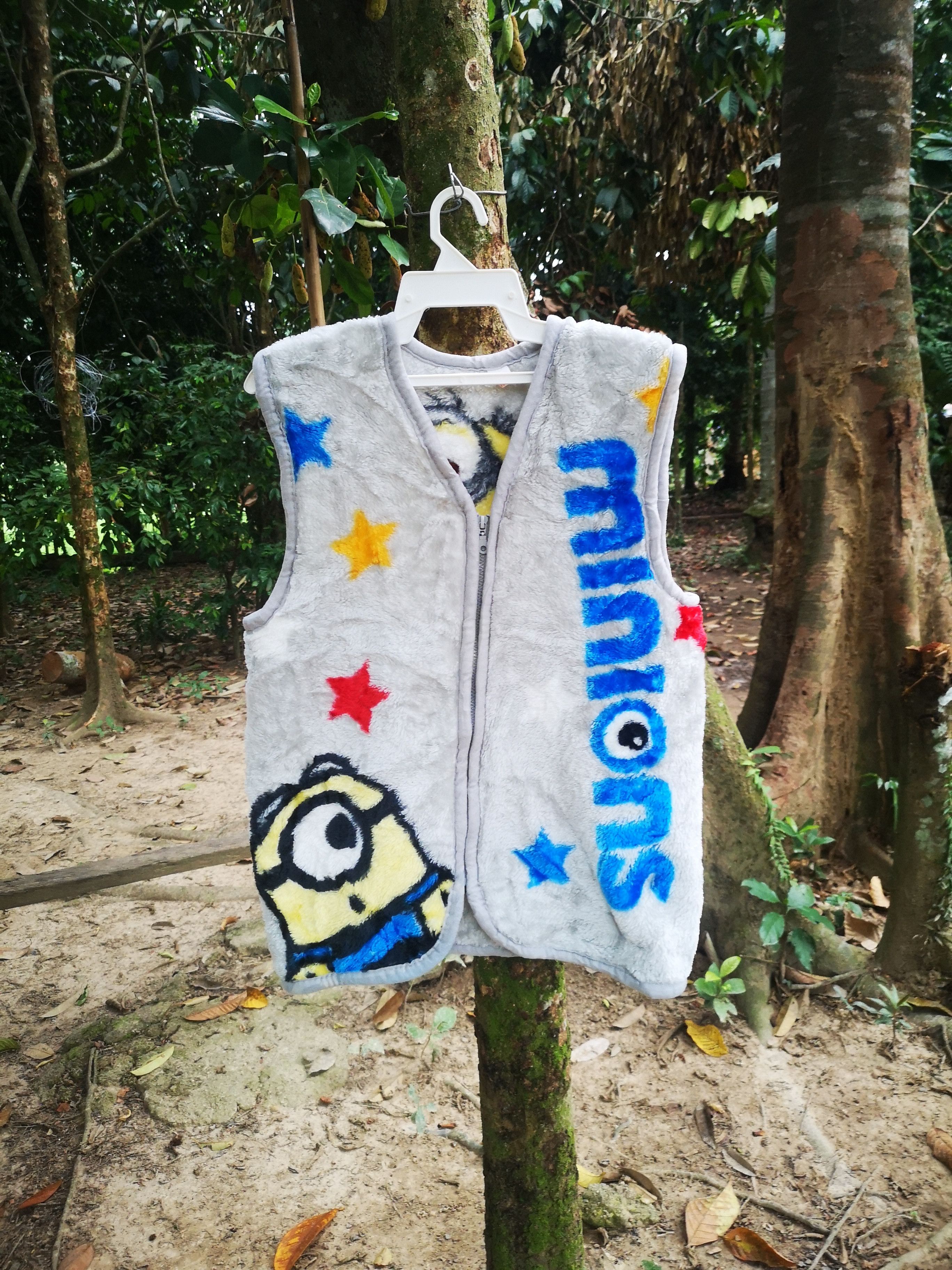 Japanese Brand Minion Vest fleece full print | Grailed