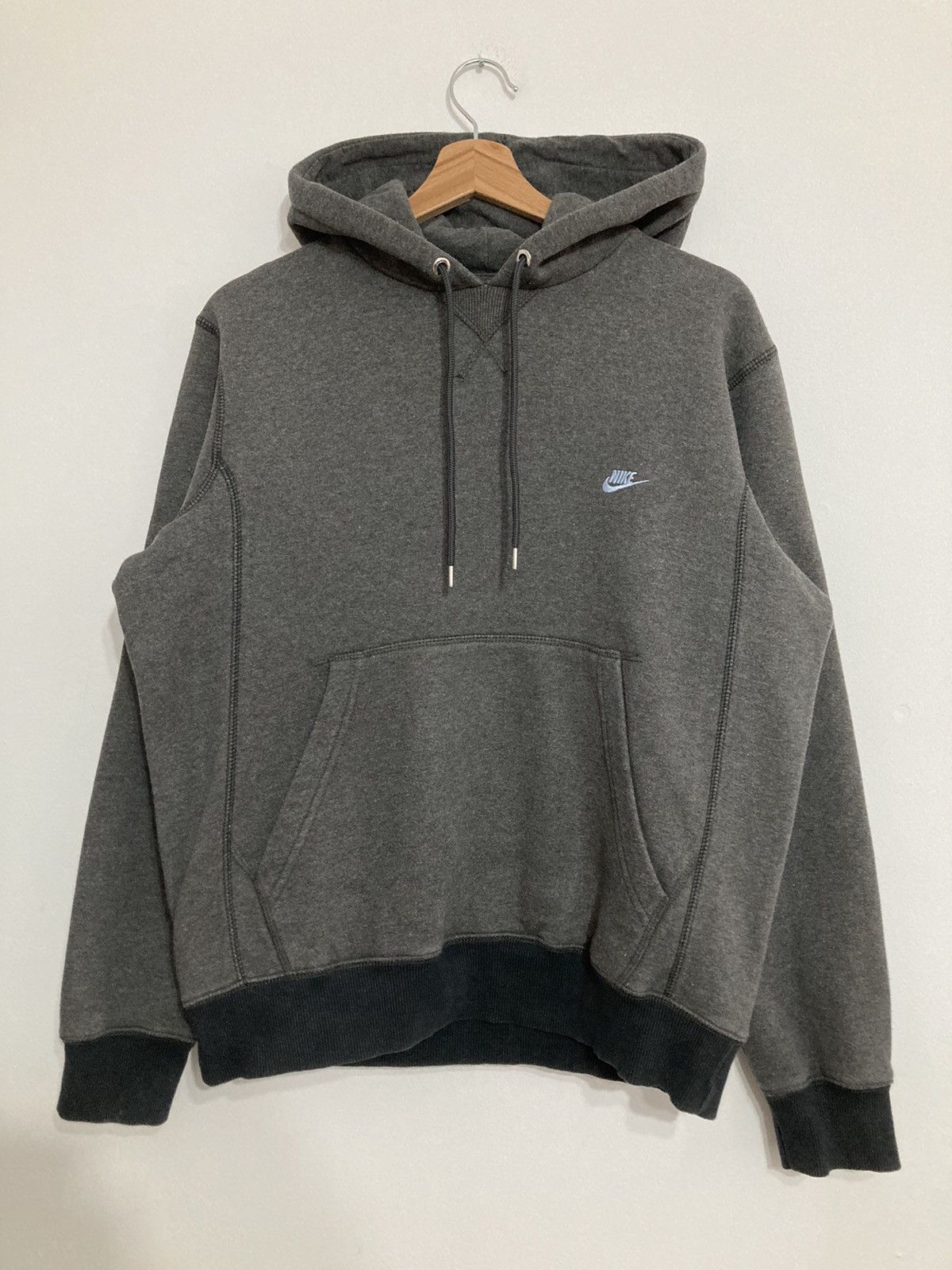 Nike × Vintage Nike Hoodie y2k Grey swoosh logo retro skate | Grailed