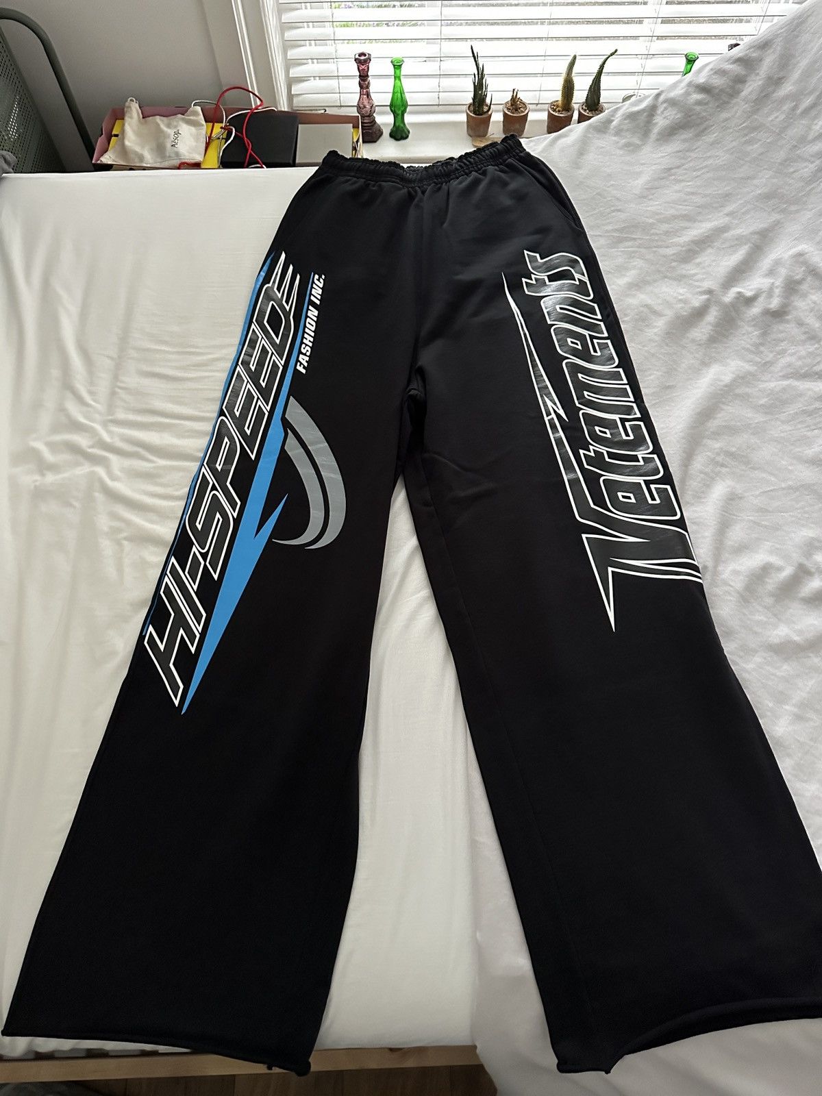 Vetements VETEMENTS HI-SPEED Sweatpants BNWT | Grailed