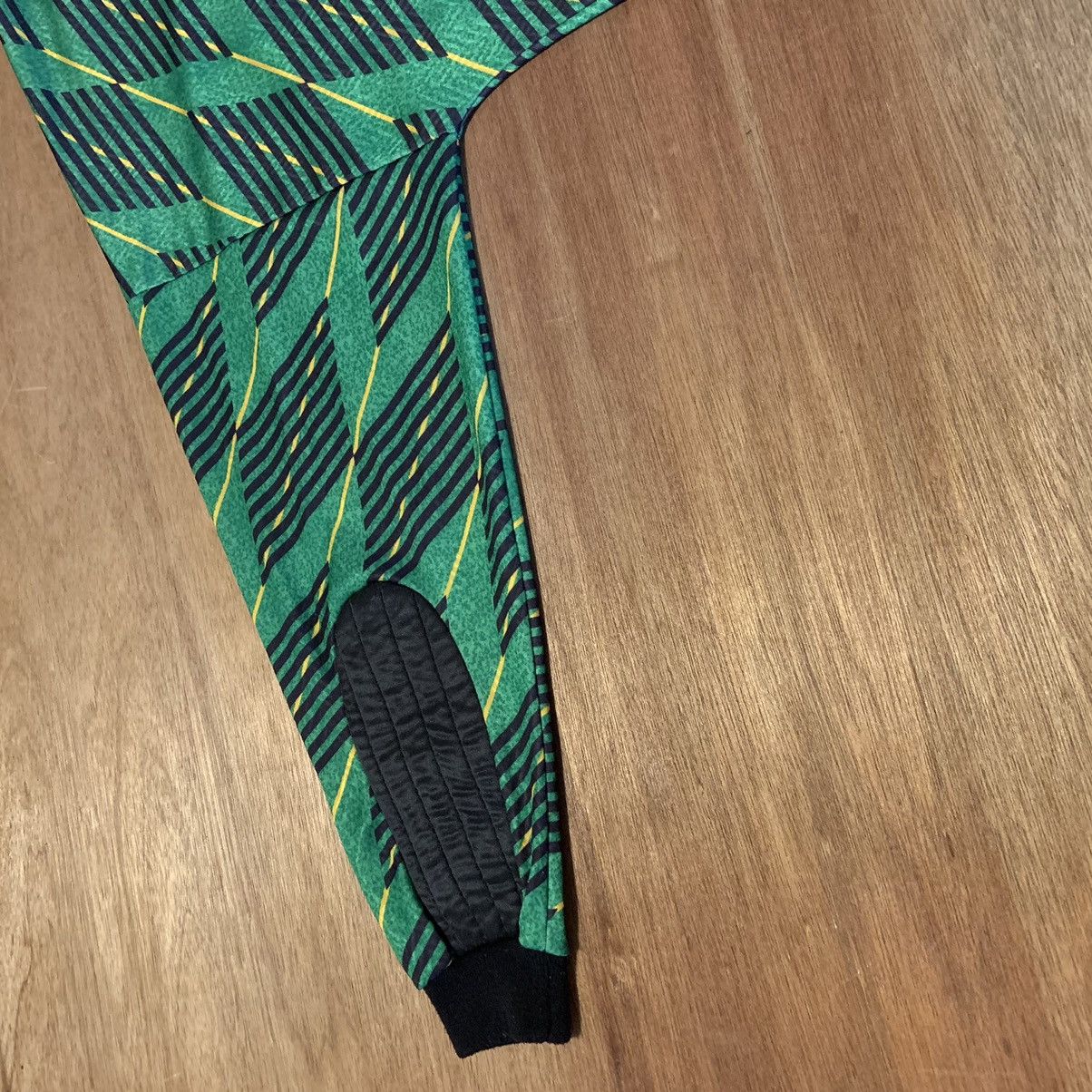 Umbro × Vintage 1990s Vintage Umbro Goalkeeper Jersey Green Crazy ...