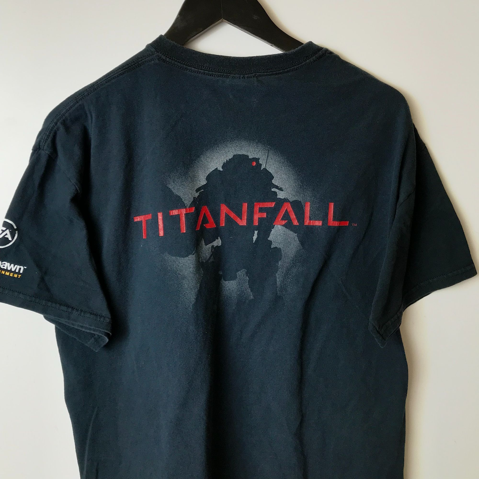 Gildan 2014 Titanfall T Shirt American Video Games Series Large | Grailed