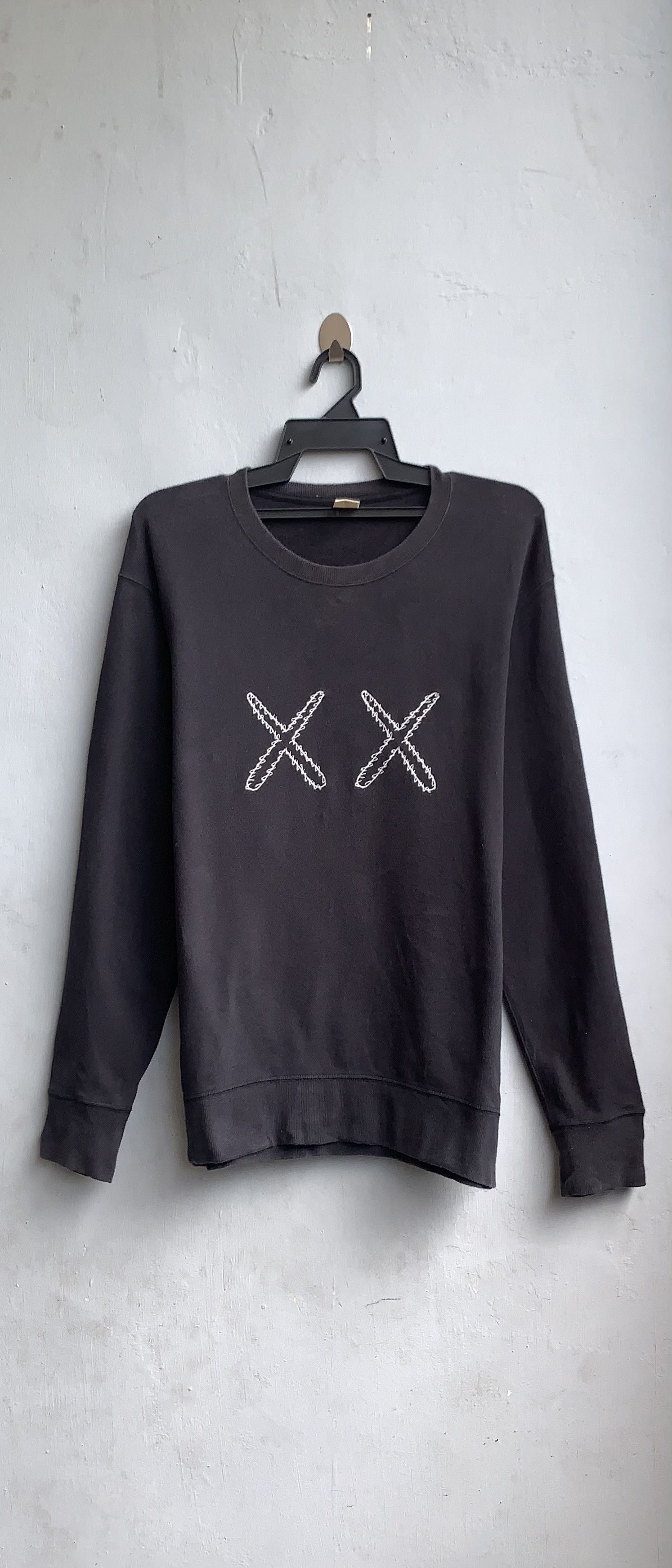 Kaws × Uniqlo Kaws Collab Uniqlo Sweatshirt | Grailed