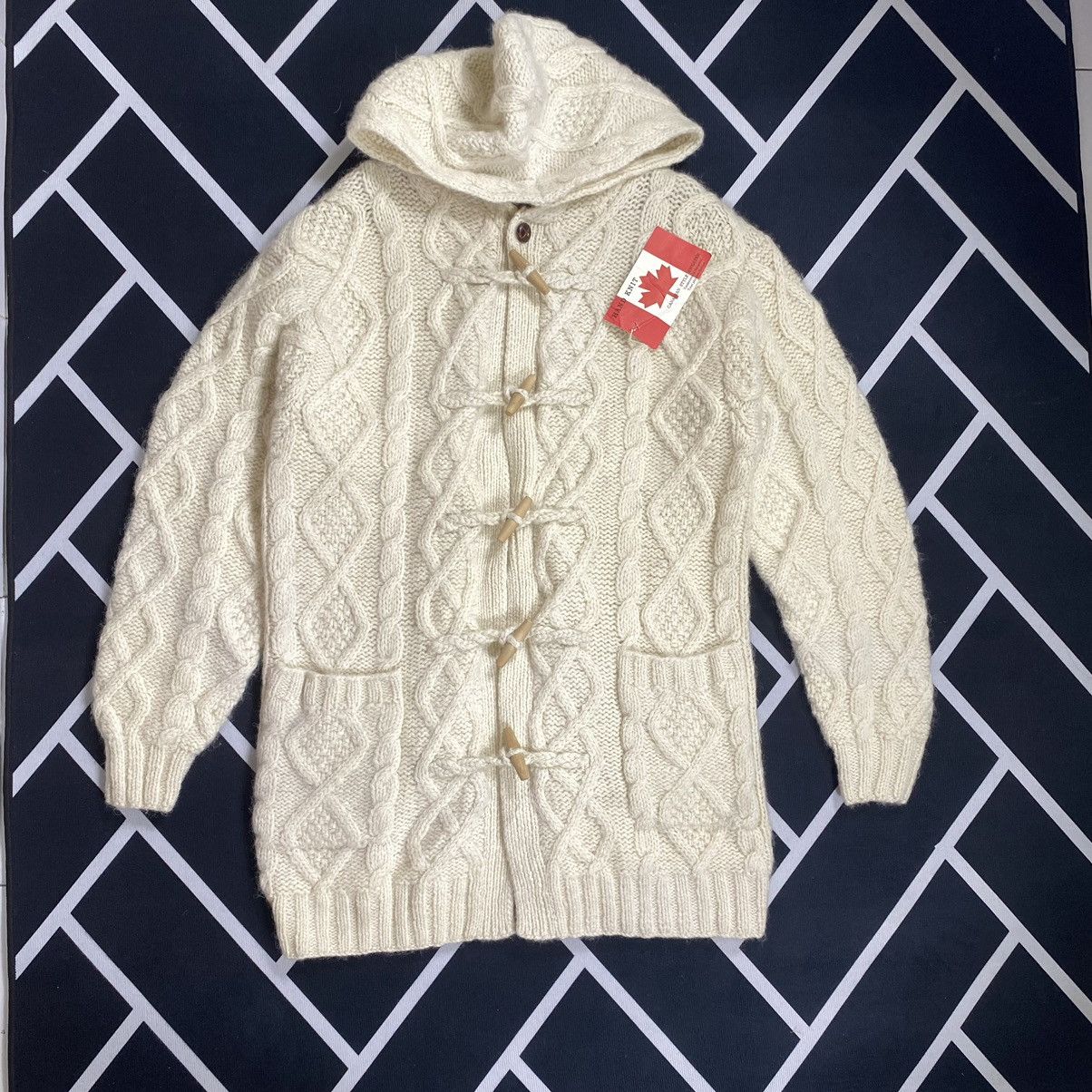 Handknit Vintage Handknit Canadian Style Sweater Hoodie Duffle Coats ...