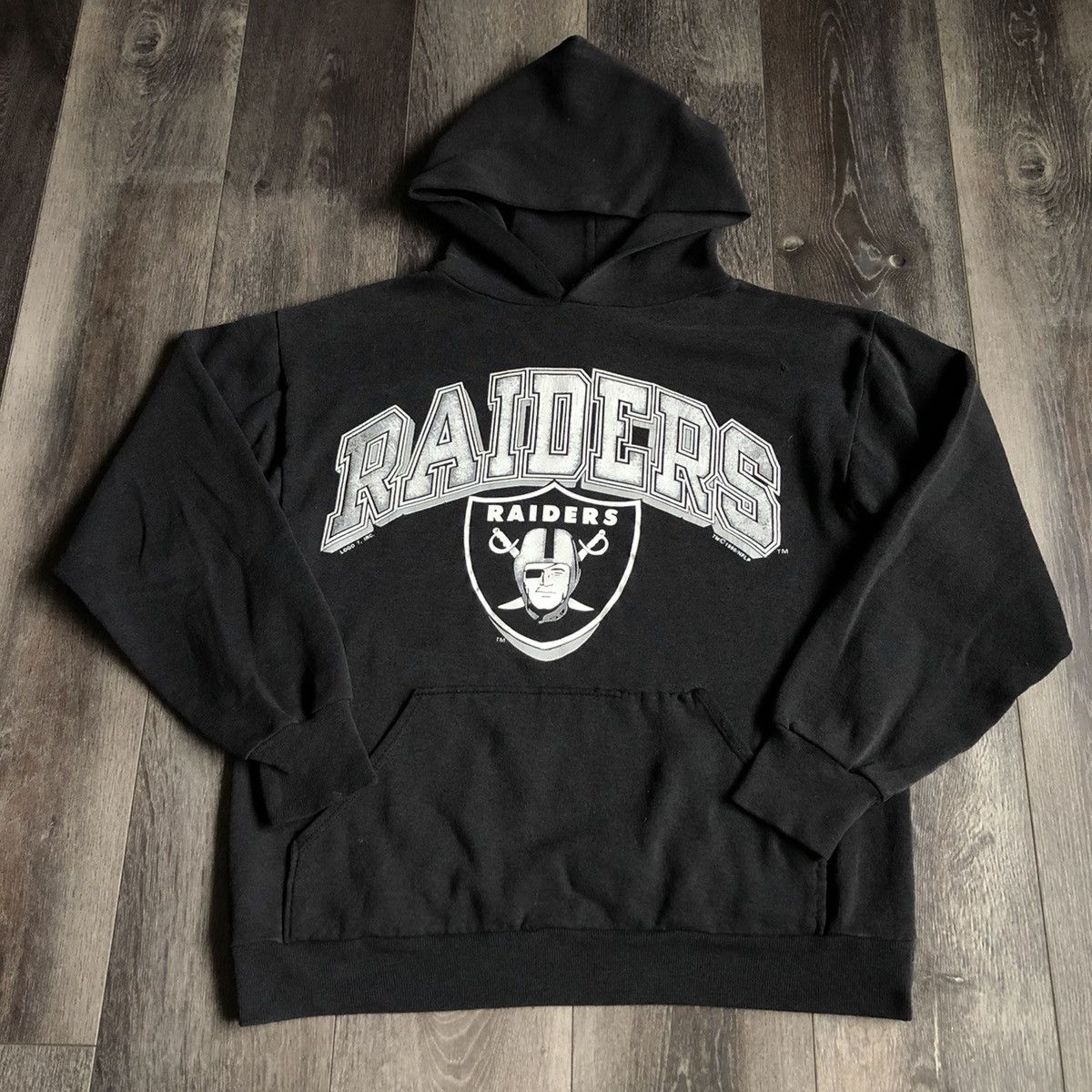 Logo 7 × NFL × Vintage Vintage 1990 Oakland Raiders Logo 7 Graphic Logo ...