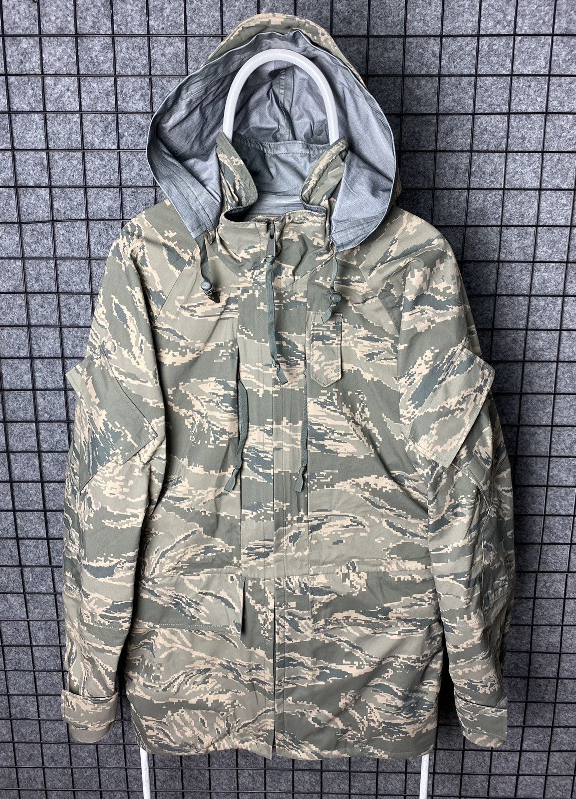 Us Air Force Tennier Industries APECS Tiger Stripe Military Parka Size ...
