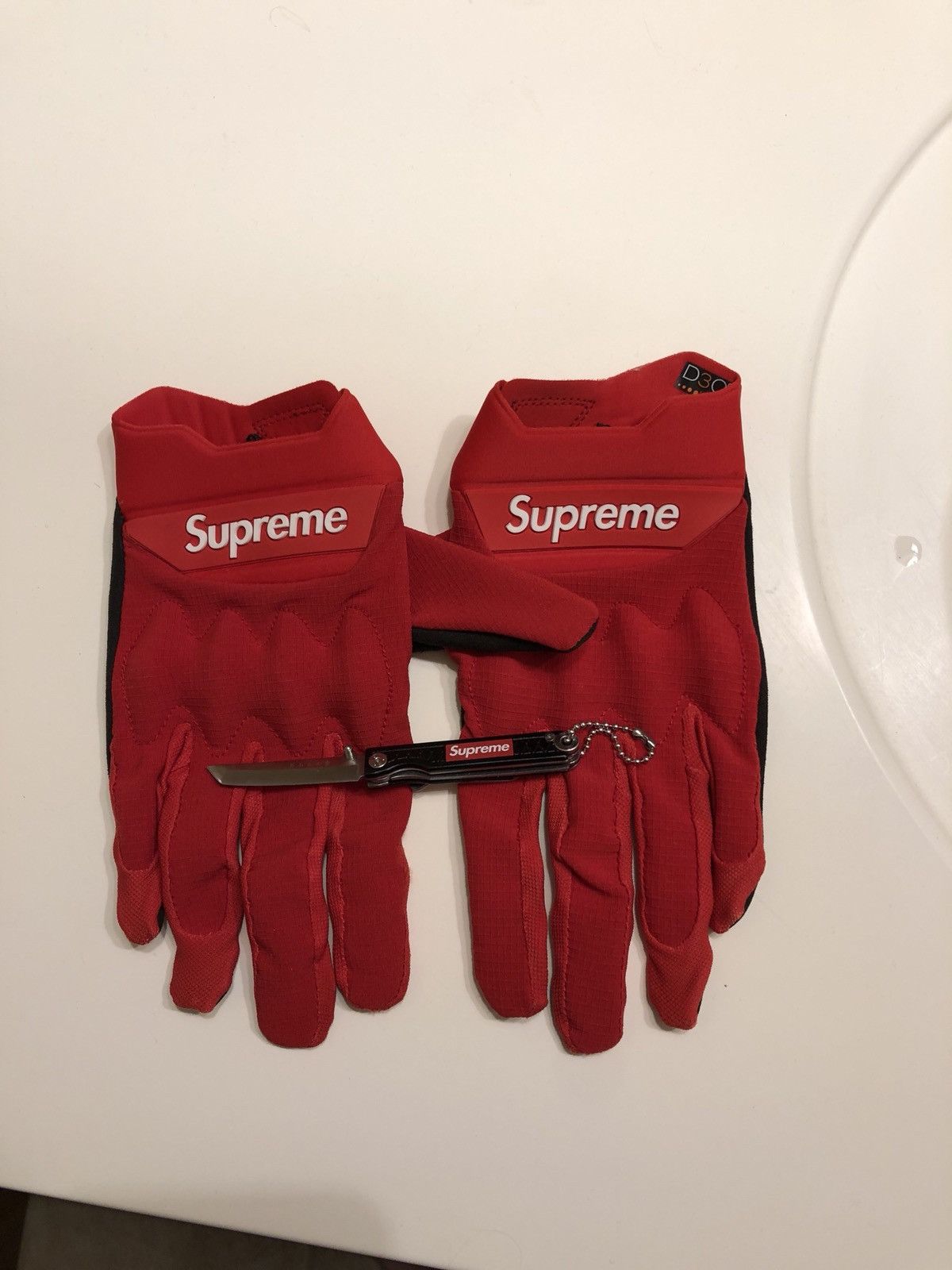 Supreme RARE Supreme fox racing gloves | Grailed