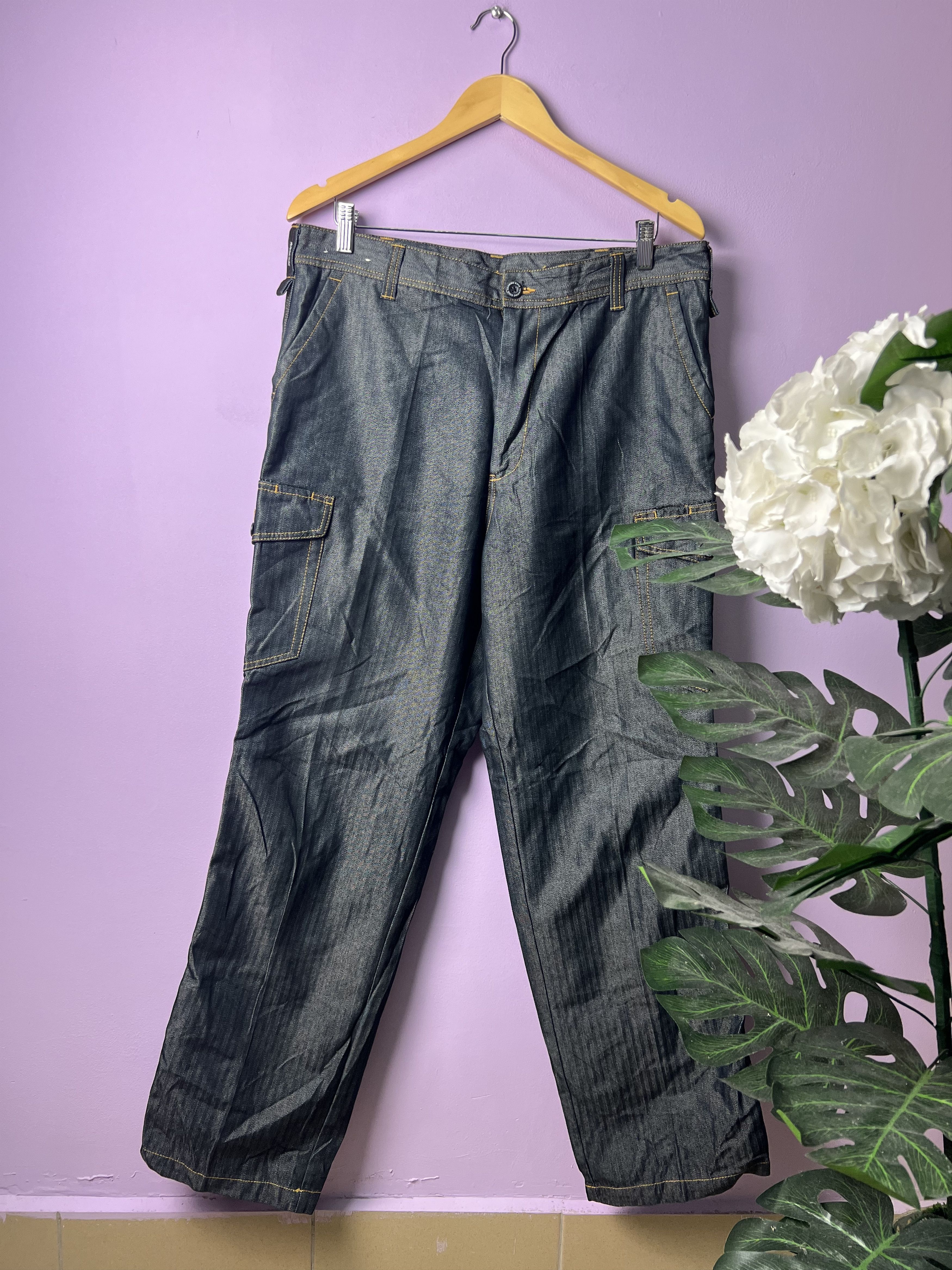 Designer × Herringbone × Japanese Brand 🔥Herringbone Denim Cargo Pants ...