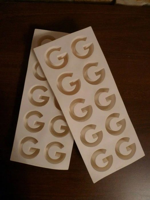 Gucci GUCCI SIGNATURE "G"'s ICE CUBES SET OF TWO ICE TRAYS | Grailed