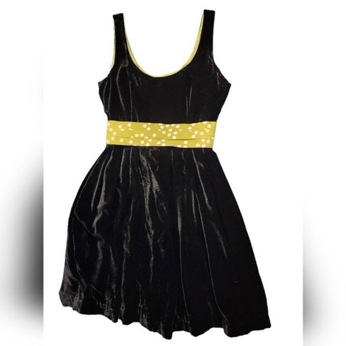 Corey Lynn Calter Corey Lynn Calter Velvet Belted Swing Dress 2 ... Corey Lynn Calter Corey Lynn Calter Velvet Belted Swing Dress 2 ...