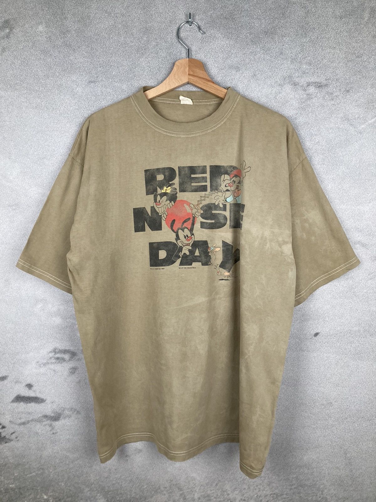 Movie × Vintage × Warner Bros Vintage Warner Bros Red Nose Day 1997 ...