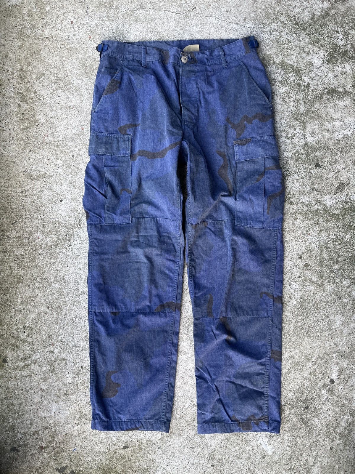 Vintage VINTAGE BAGGY BLUE DESERT CAMO CARGO MILITARY ARMY PANTS M ...
