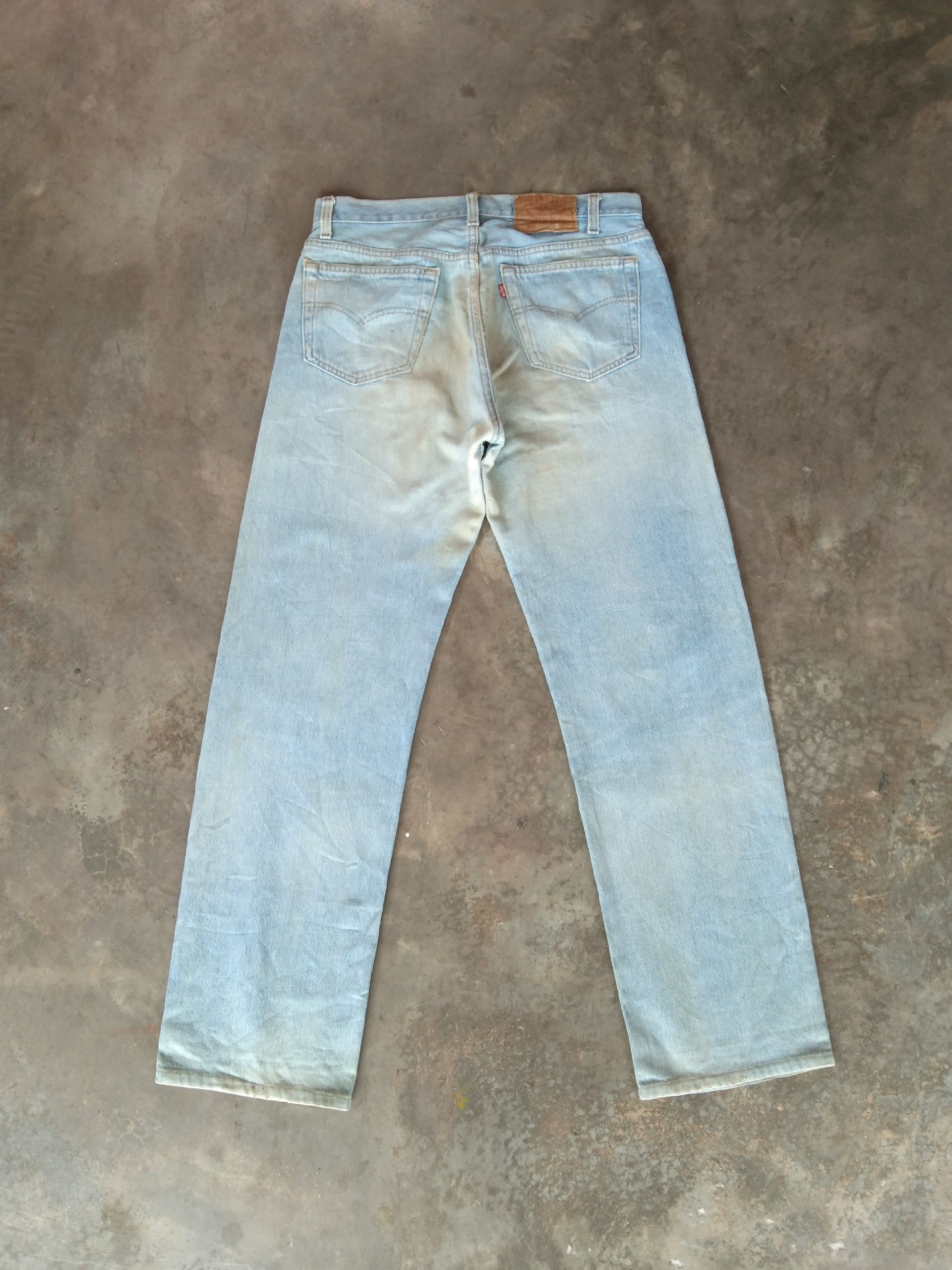 Vintage 90s Vintage Levi's 501 Made In USA Distressed Jeans 32x31 | Grailed