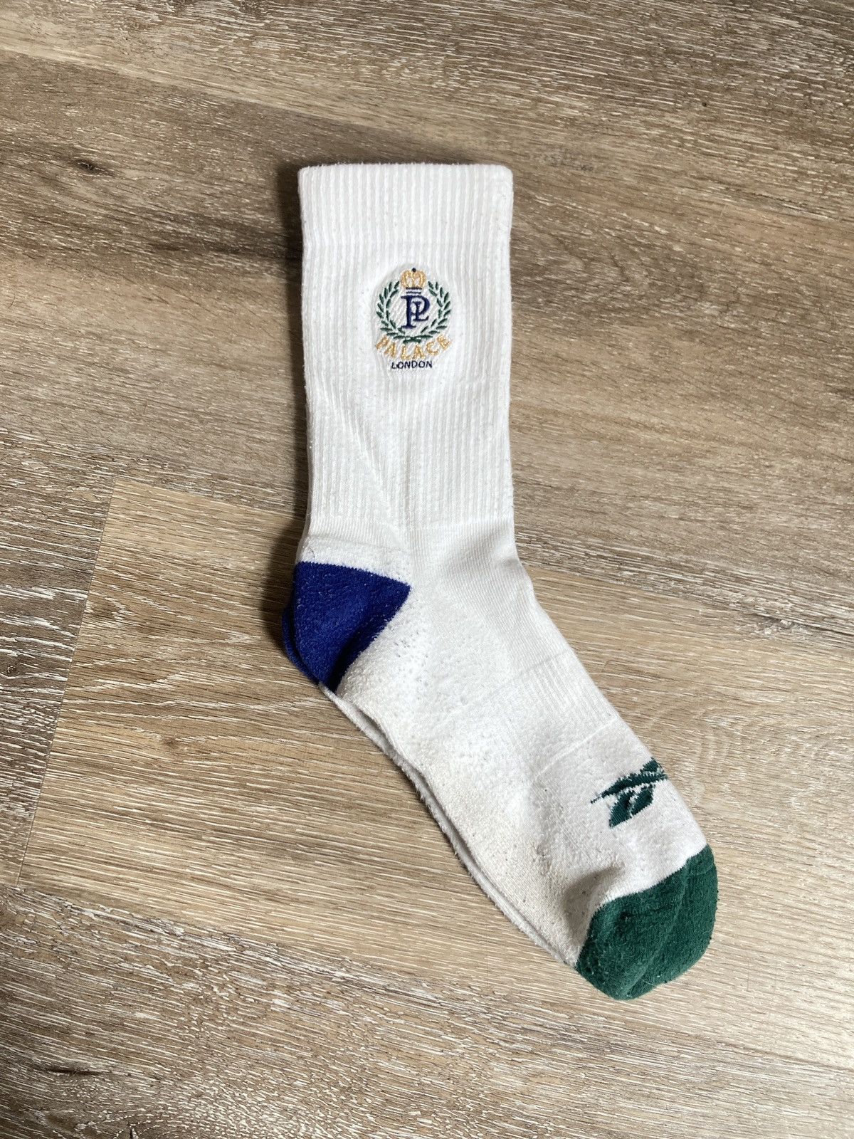 Palace Palace X Reebok NPC Wreath Logo socks | Grailed